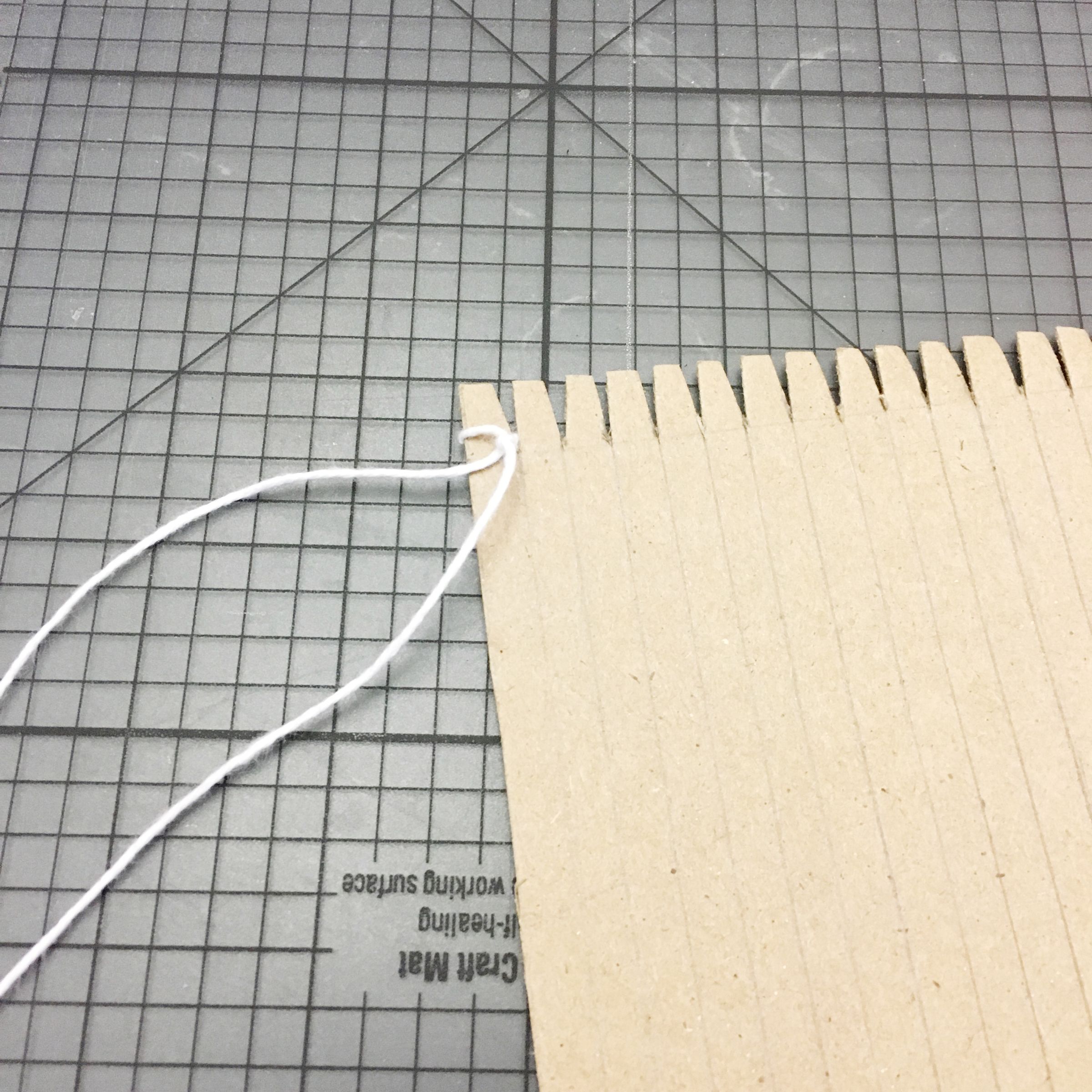 DIY Loom & Weaving : 8 Steps (with Pictures) - Instructables