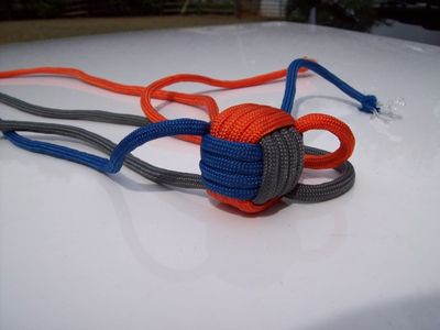 Multi-Color Monkey Fist : 11 Steps (with Pictures) - Instructables