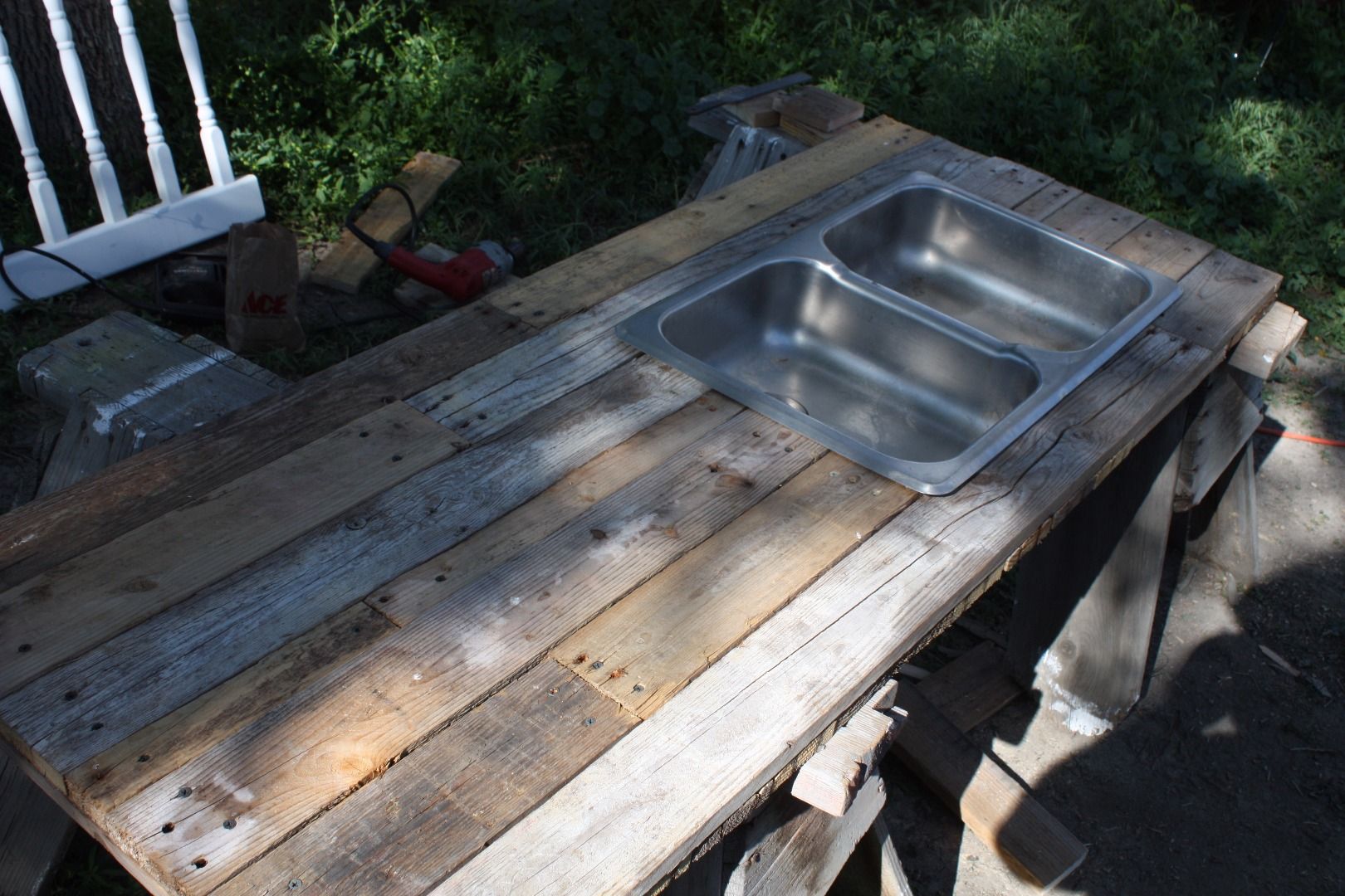 Garden Wash Basin Out of Pallets : 10 Steps (with Pictures) - Instructables