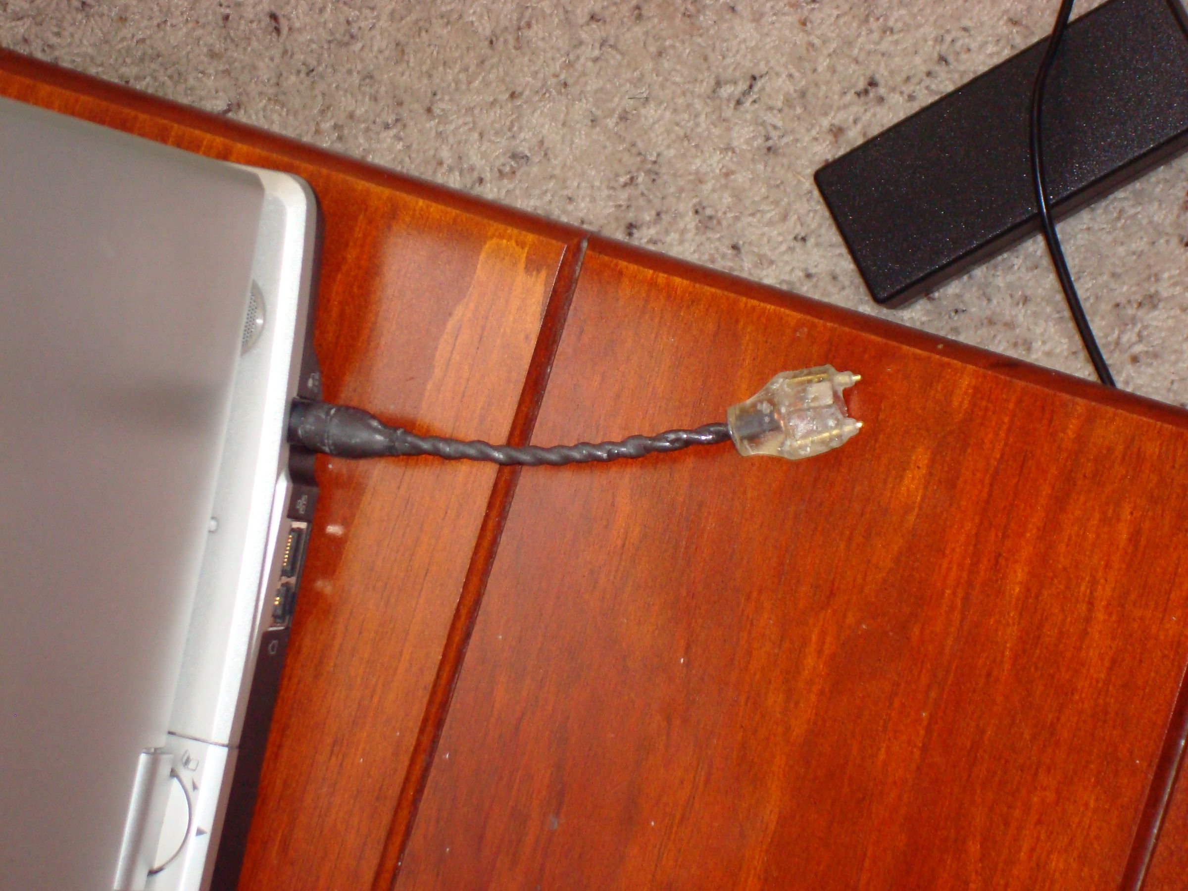 Magnetic Laptop Power Connector : 6 Steps - Instructables