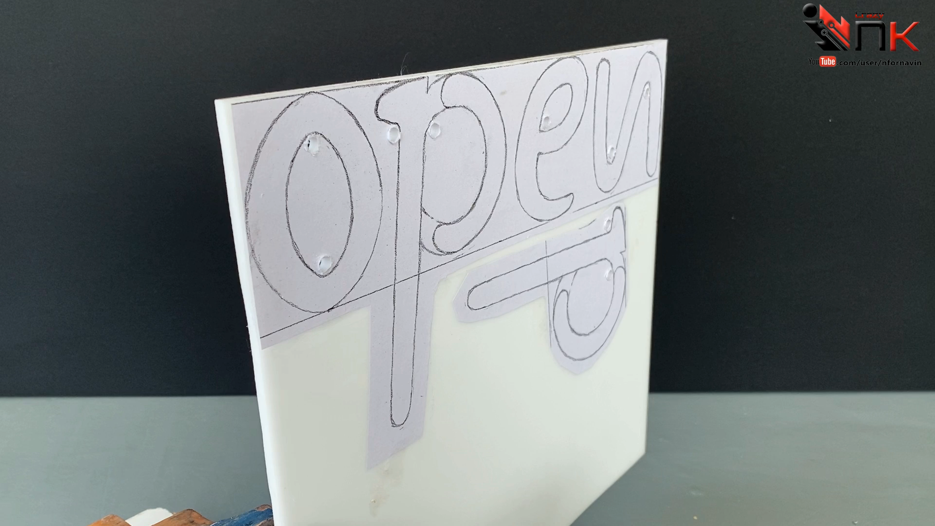 How to Make a Magical Rotating Open / Closed Sign Board : 12 Steps ...