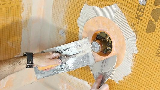 KERDI-BOARD: Waterproof a Shower in 1 Day : 8 Steps (with Pictures ...
