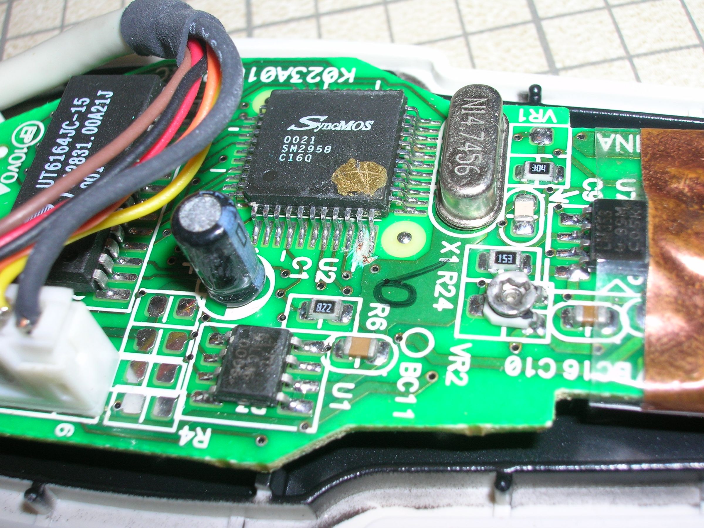 Make a Portable Barcode Scanner With an Arduino and a Cuecat : 11 Steps ...
