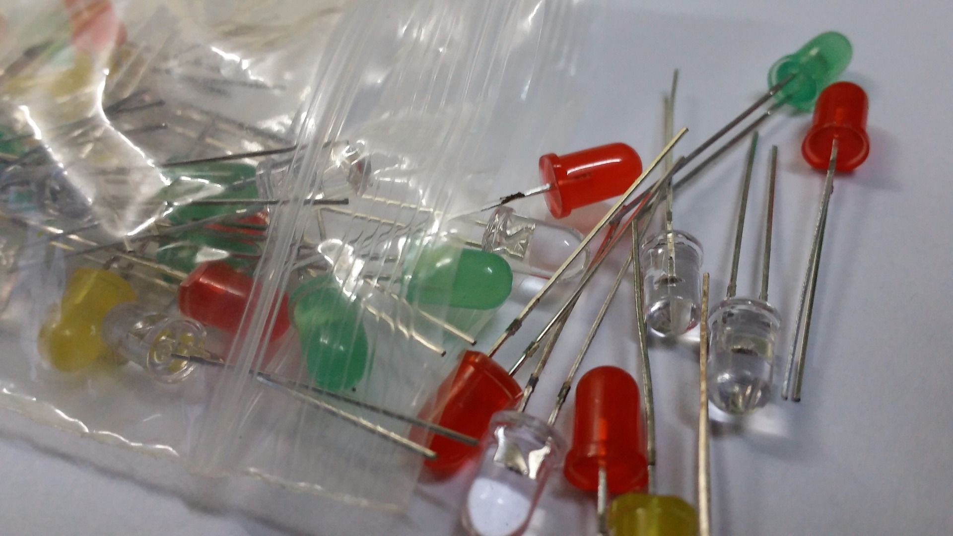 CONTROL 8 LED USING ARDUINO :- : 3 Steps - Instructables