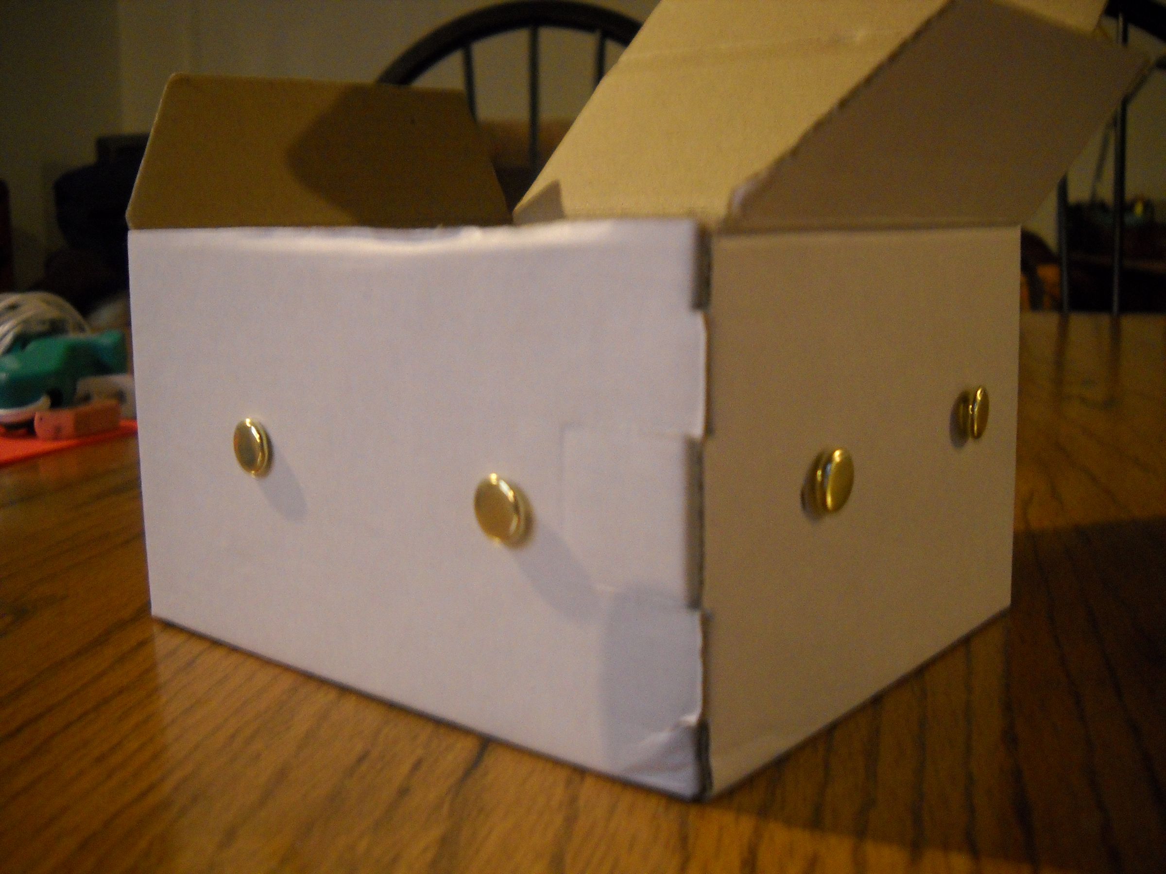 Surprise Rumbling Box : 14 Steps (with Pictures) - Instructables