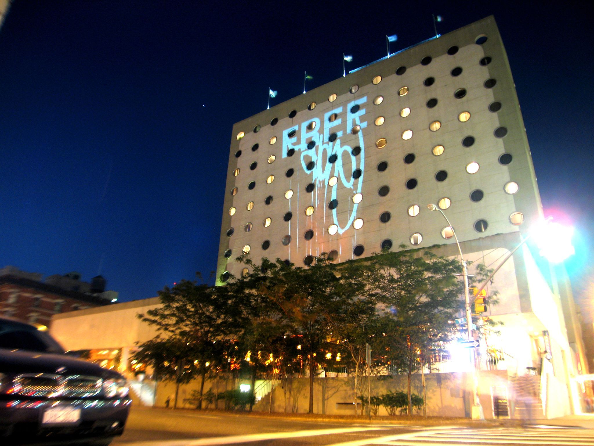 PROJECTION BOMBING : 8 Steps (with Pictures) - Instructables