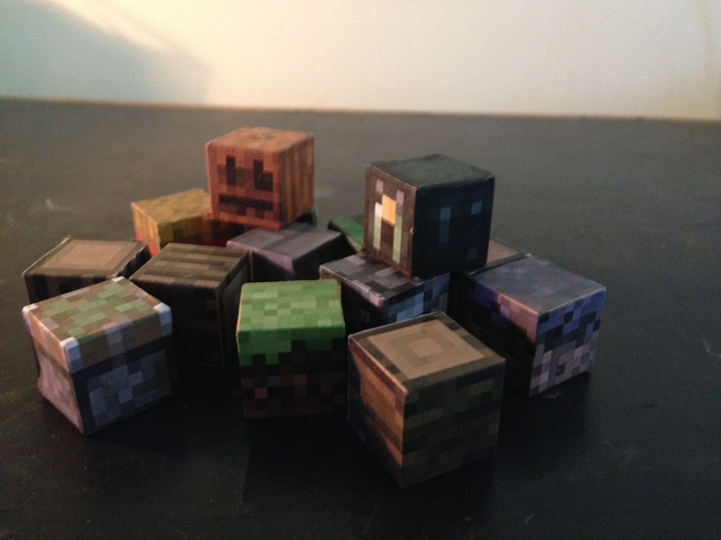 Miniature Minecraft Cubes! : 3 Steps (with Pictures) - Instructables
