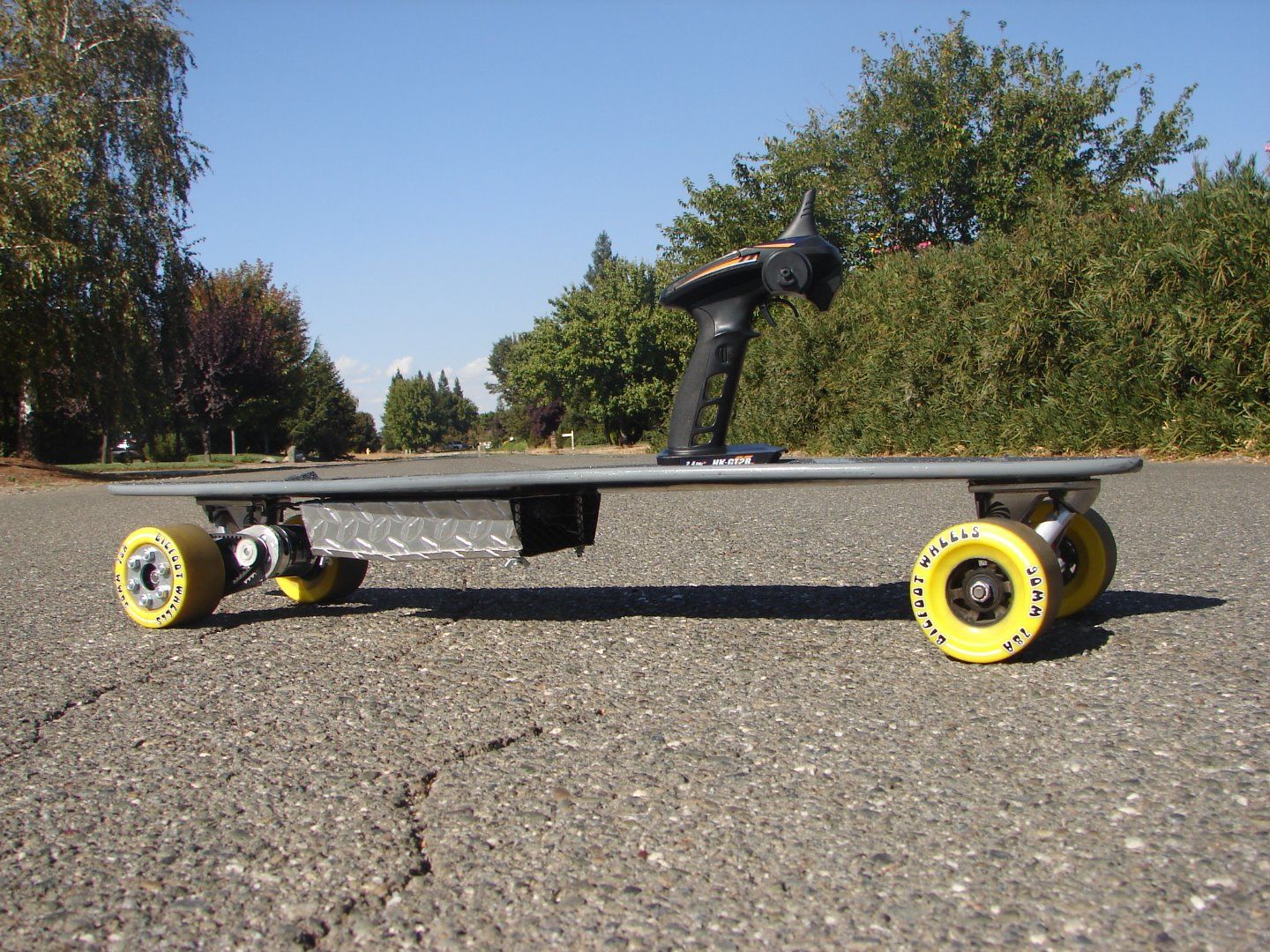 The Budget DIY Electric Longboard : 24 Steps (with Pictures ...