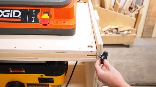 Flip Top Planer Stand : 8 Steps (with Pictures) - Instructables