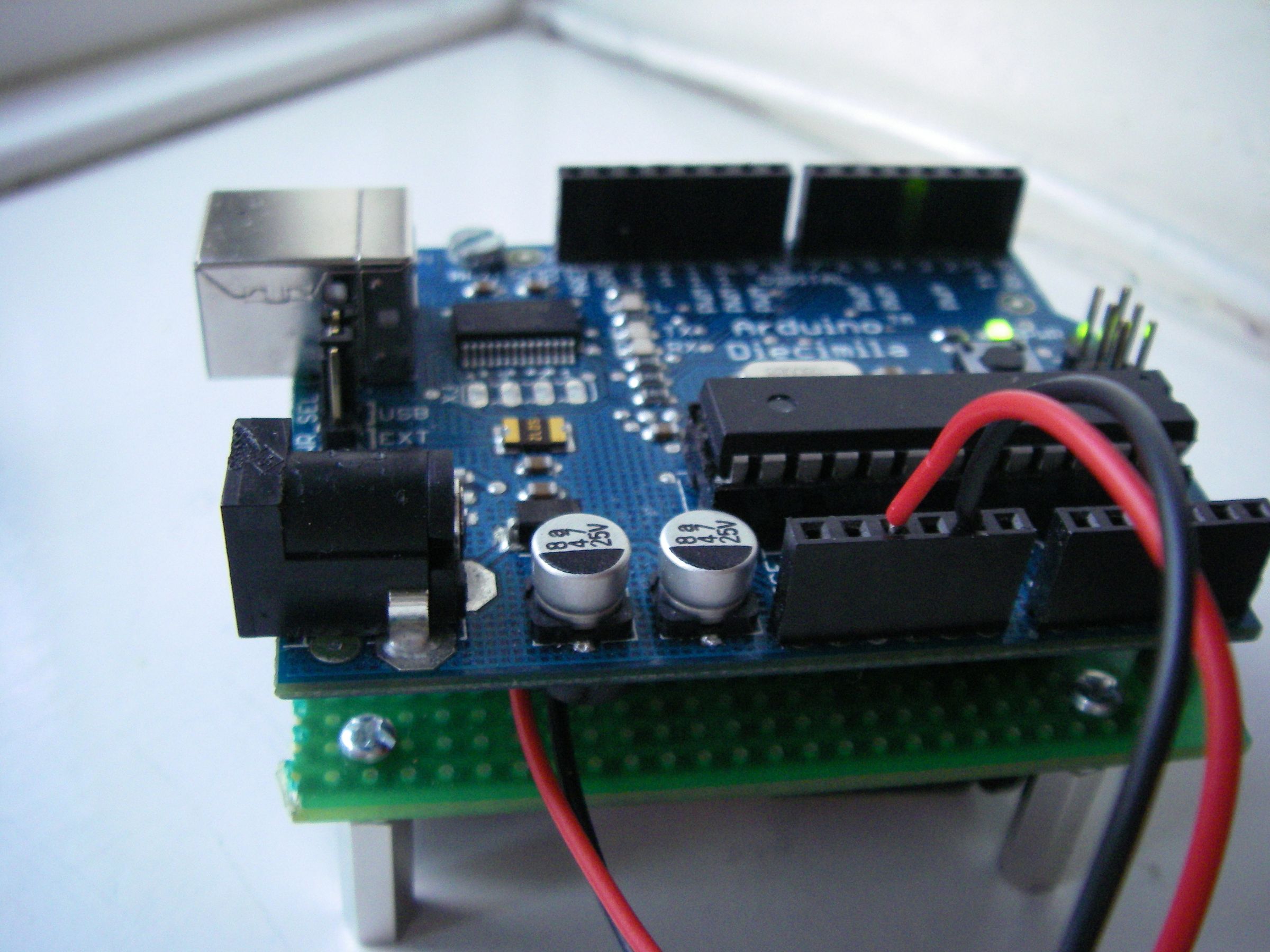 The Arduino AA Undershield : 6 Steps - Instructables