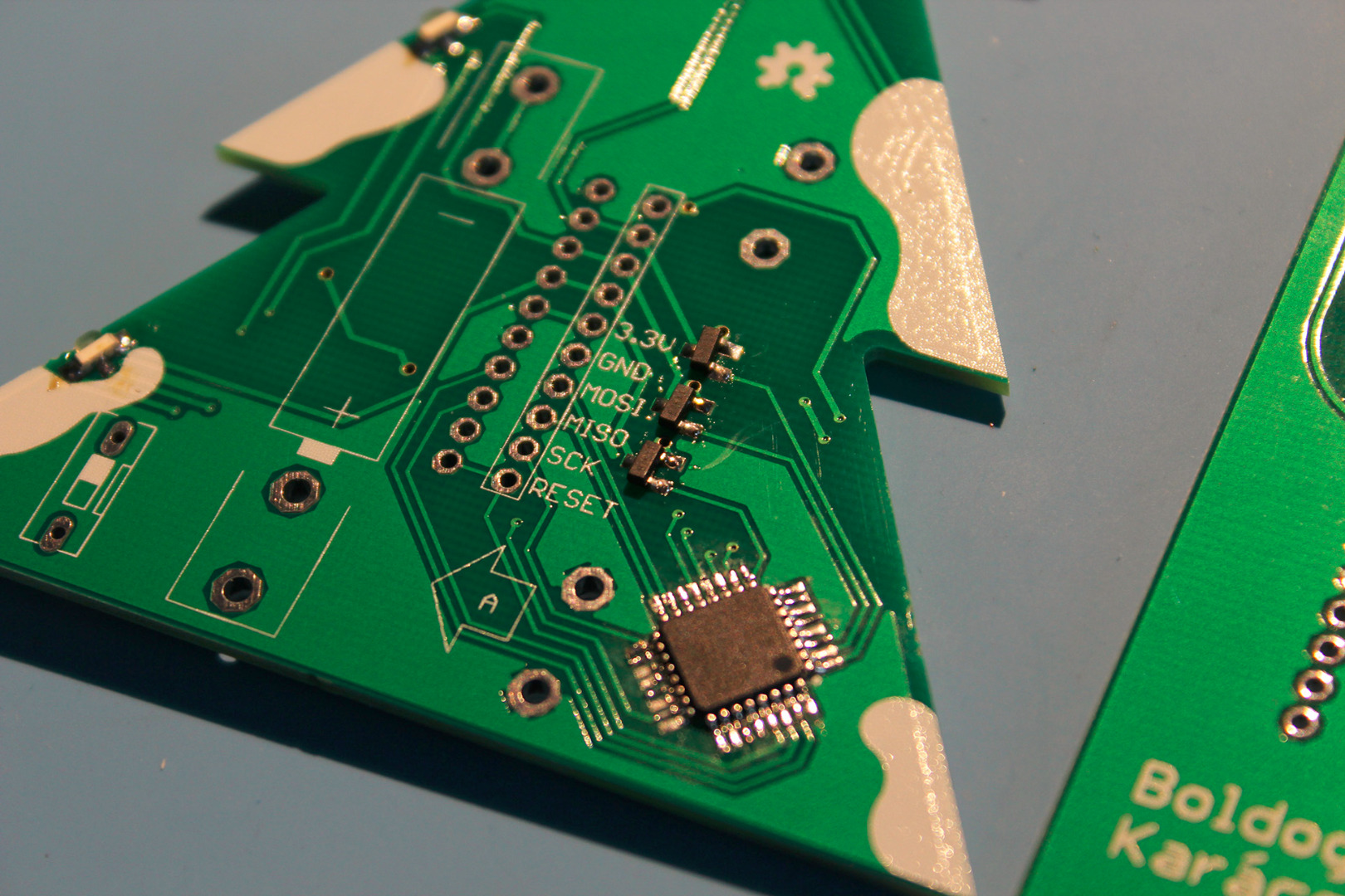 PCB Christmas Tree : 10 Steps (with Pictures) - Instructables