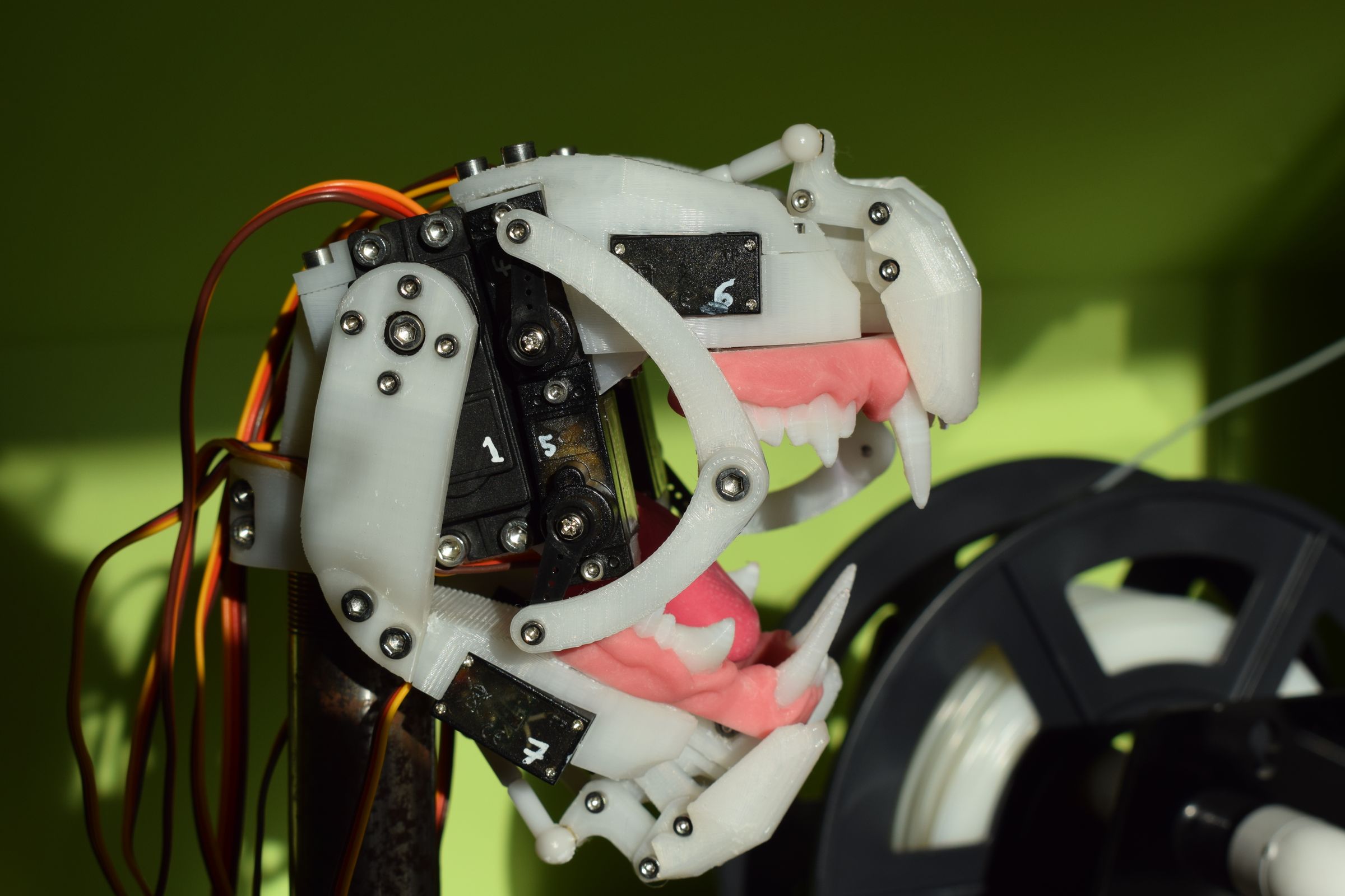 Simple Animatronic Mouth Using 3D Printing, Arduino and Python : 4 ...