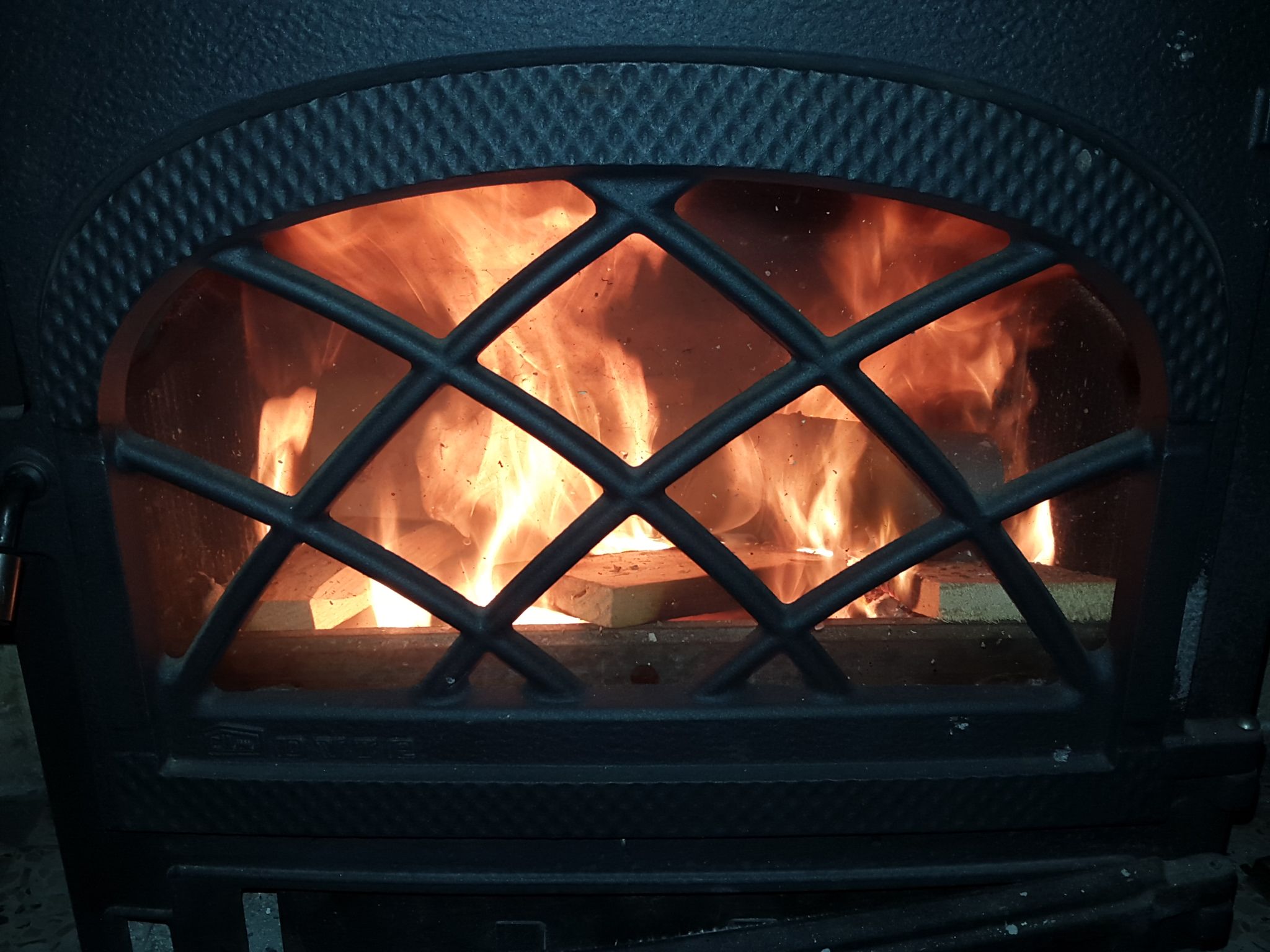 DIY Easy Fire Logs : 3 Steps (with Pictures) - Instructables