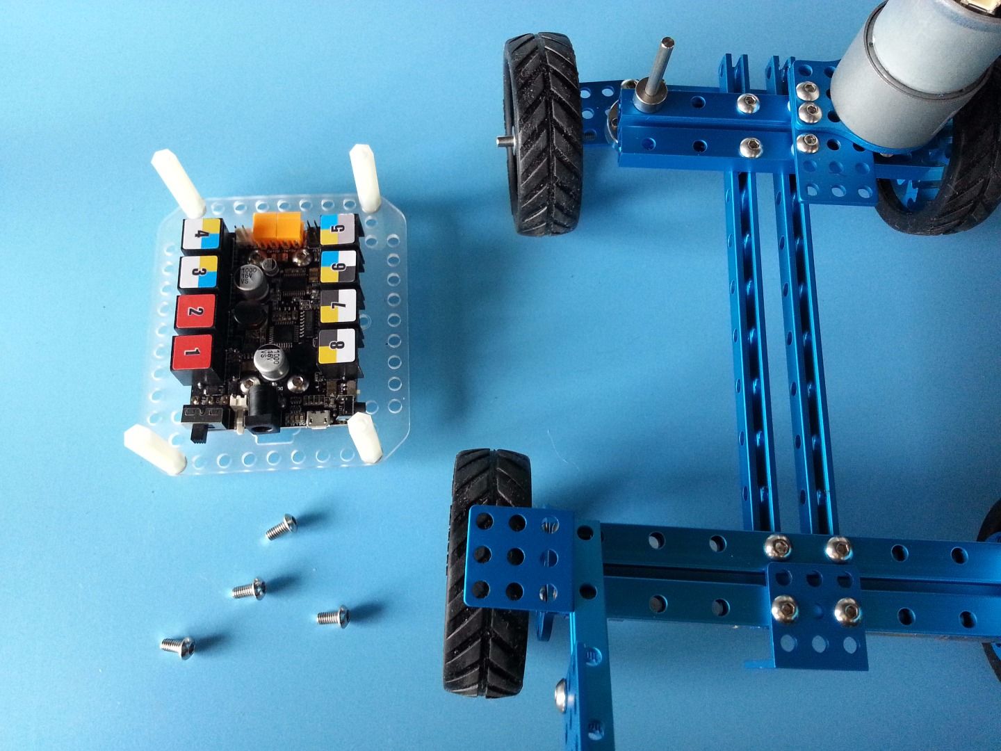 How to Build a Skill Racing Car With Makeblock : 28 Steps (with ...