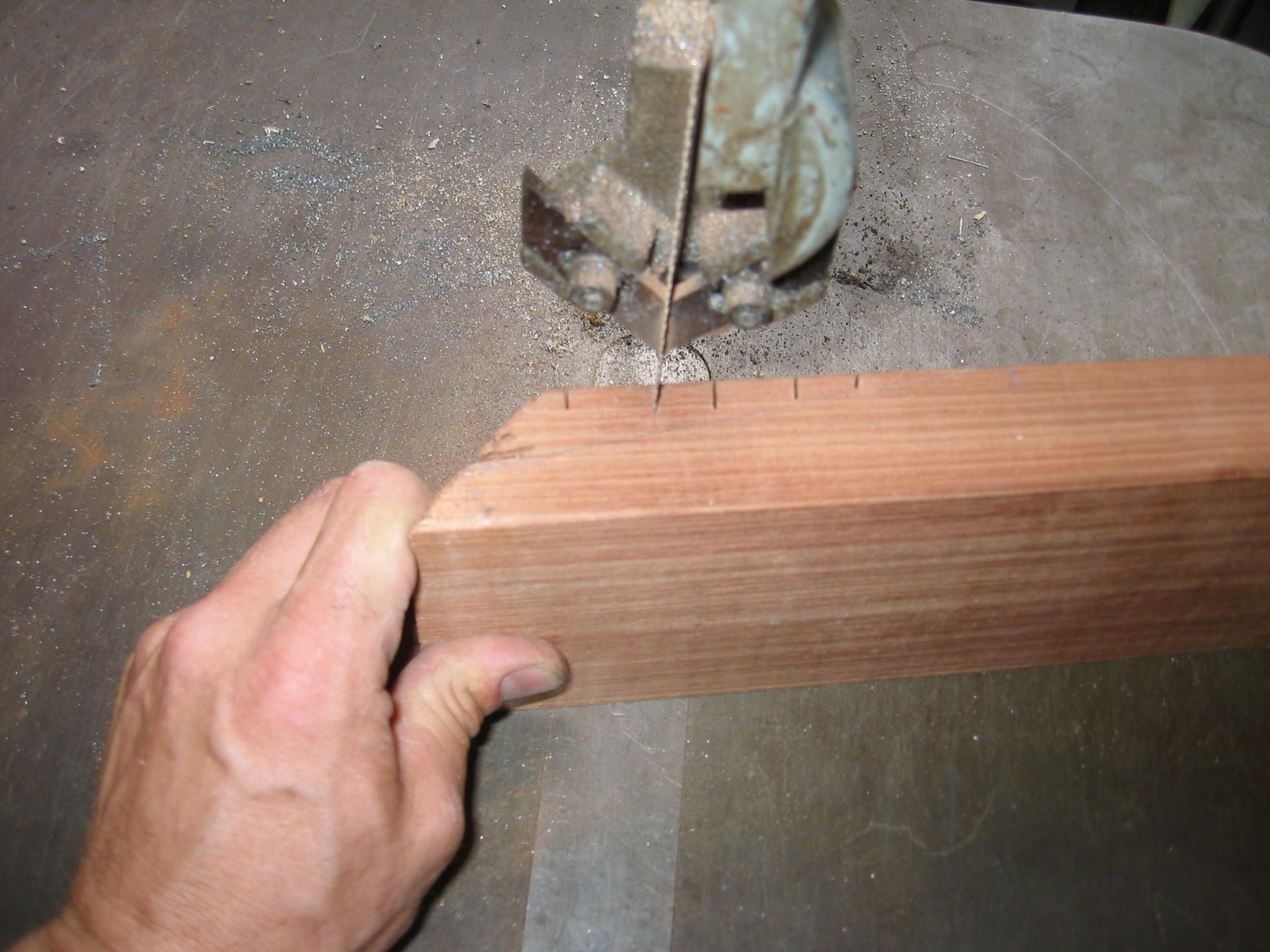 Cookie Tin Banjo Part 4: Bed Post Banjo : 16 Steps (with Pictures ...