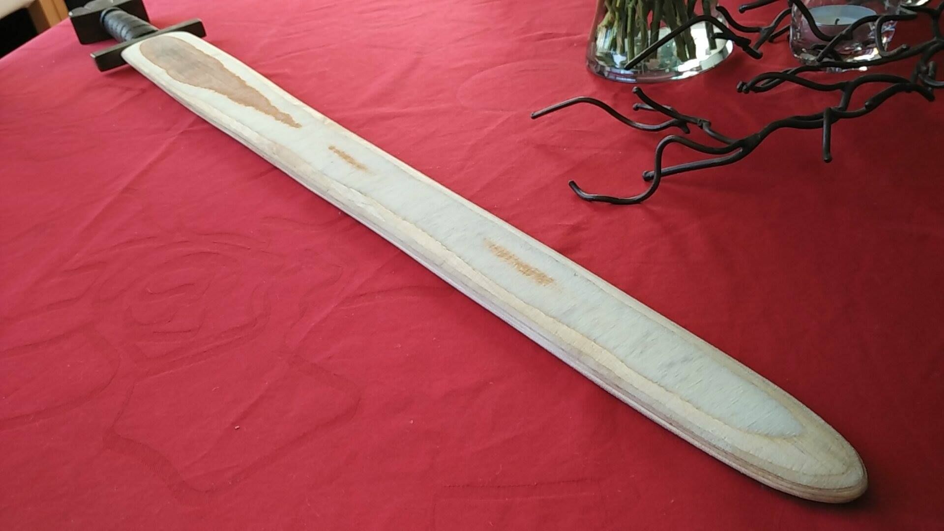 Viking Sword Scabbard - DIY : 12 Steps - Instructables