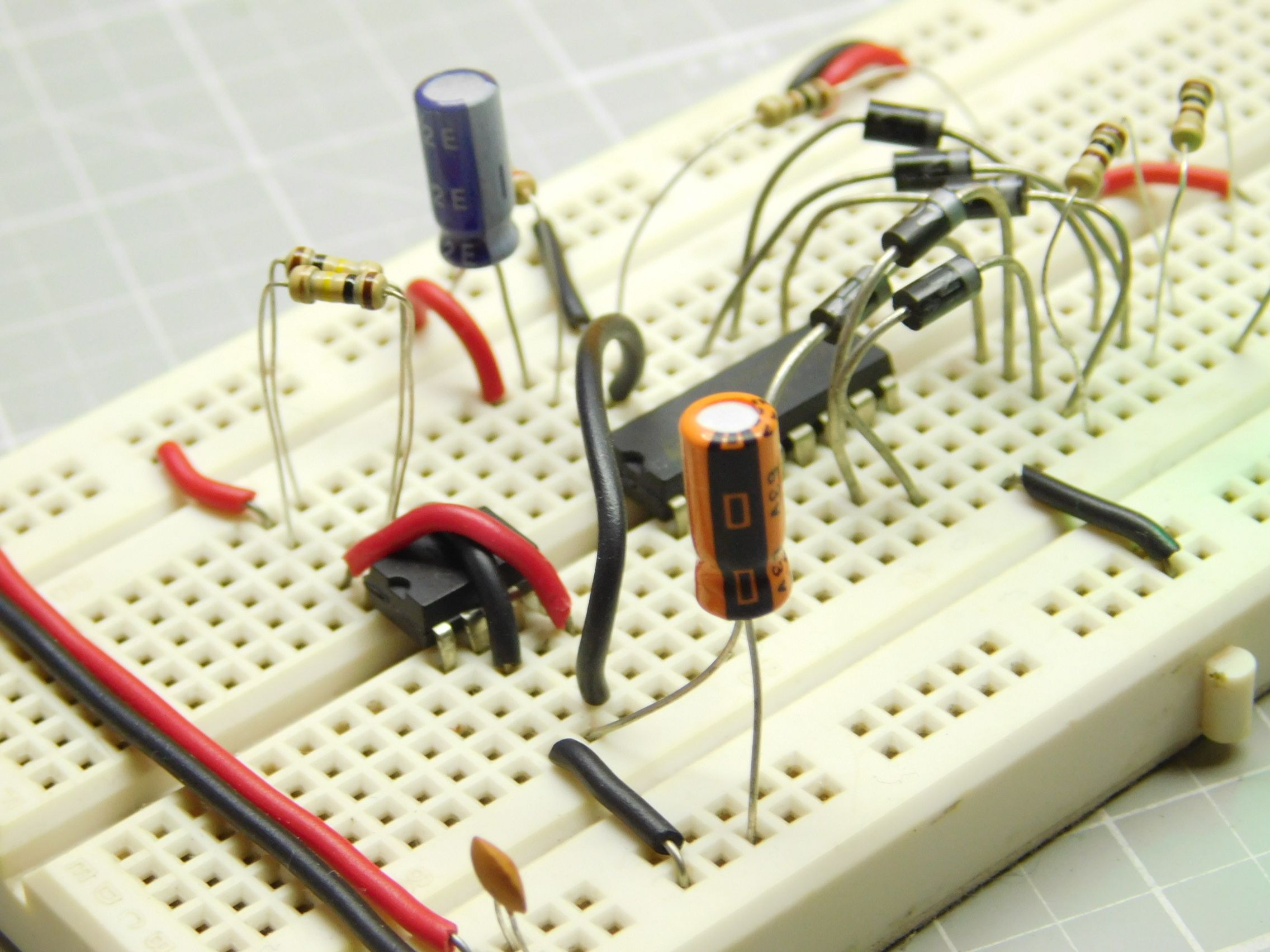 Let's Make! 5 More BreadBoard Projects for Beginners : 11 Steps (with ...