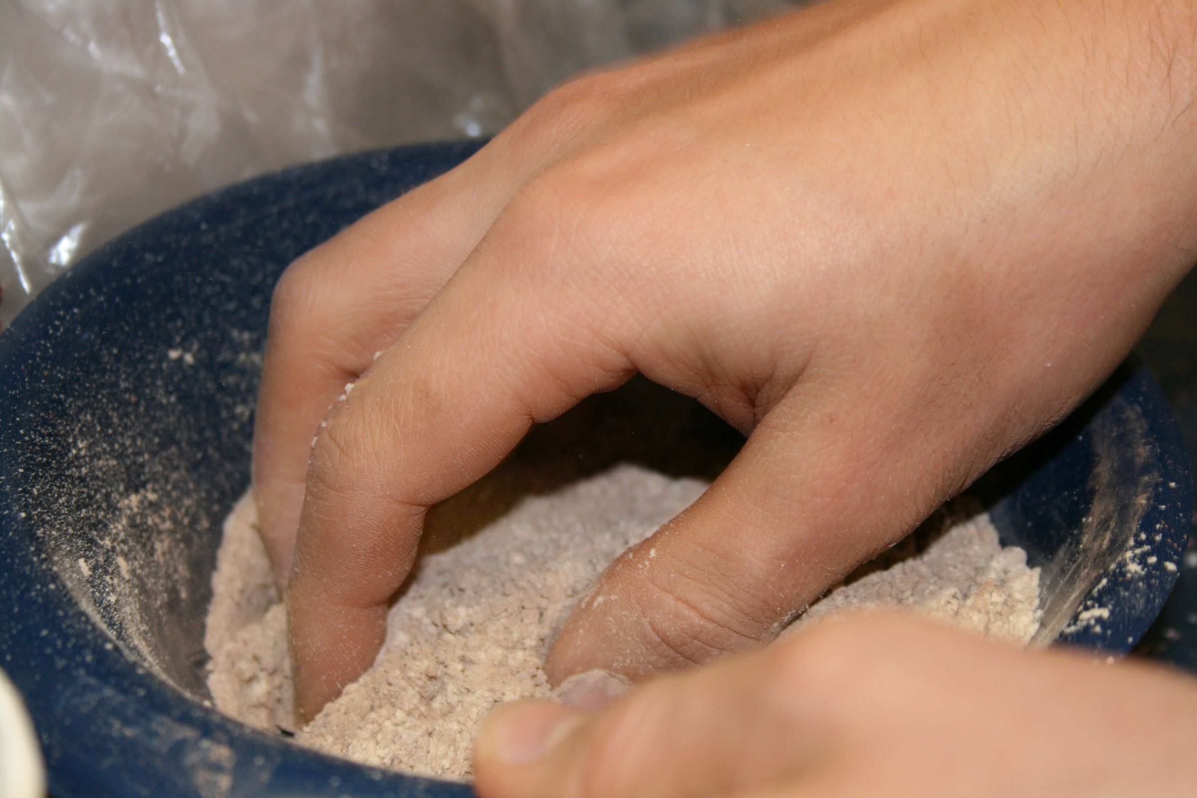 Clay-Sawdust Water Filters : 6 Steps (with Pictures) - Instructables