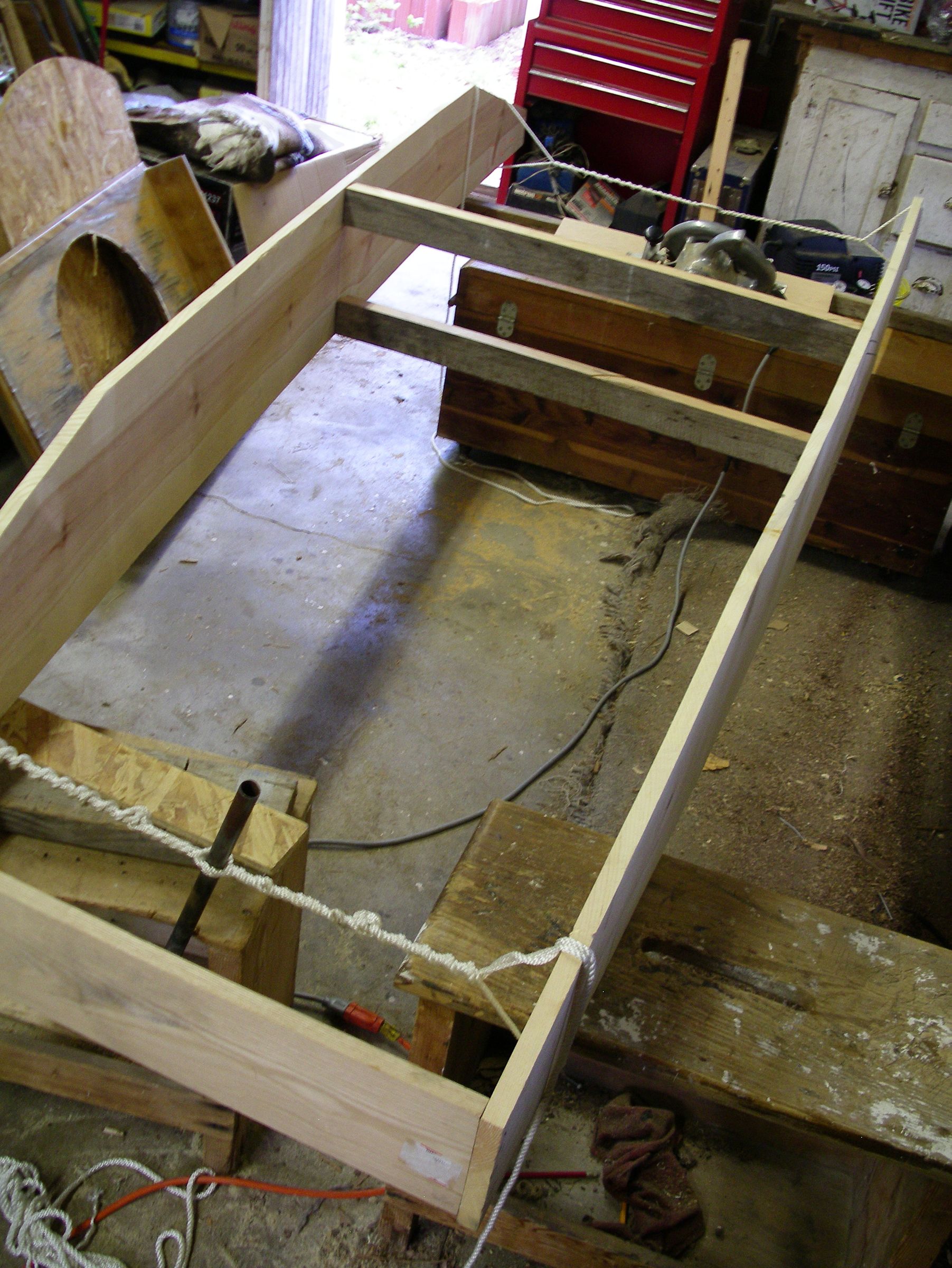 How to Construct a Simple Boat : 12 Steps (with Pictures) - Instructables