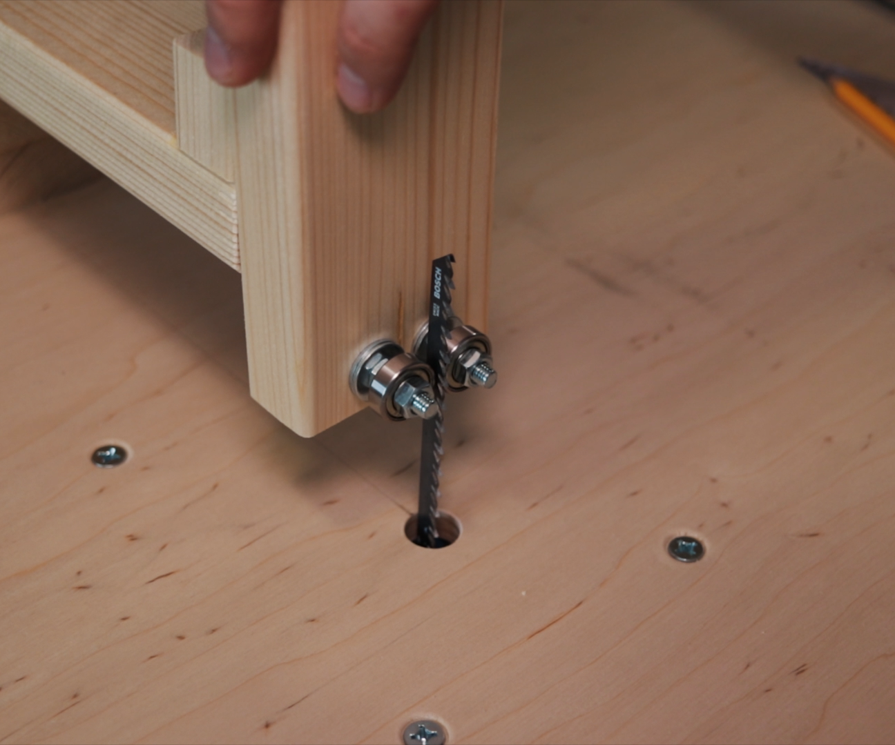 DIY Small/Portable/Convenient Workbench : 27 Steps (with Pictures ...