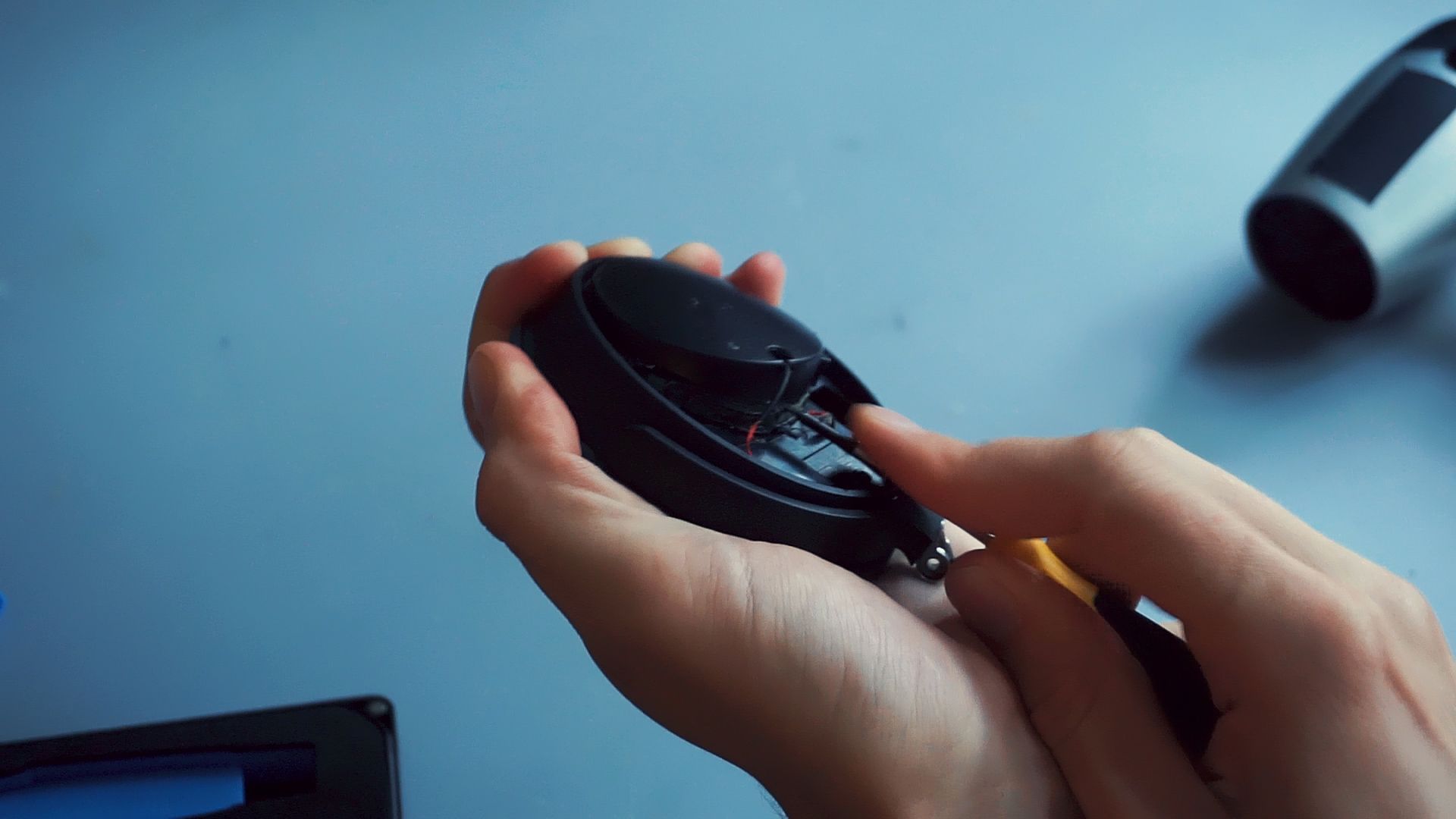 Easy Guide to REPAIR Broken BOSE QC25 Headphones - NO SOUND From One ...