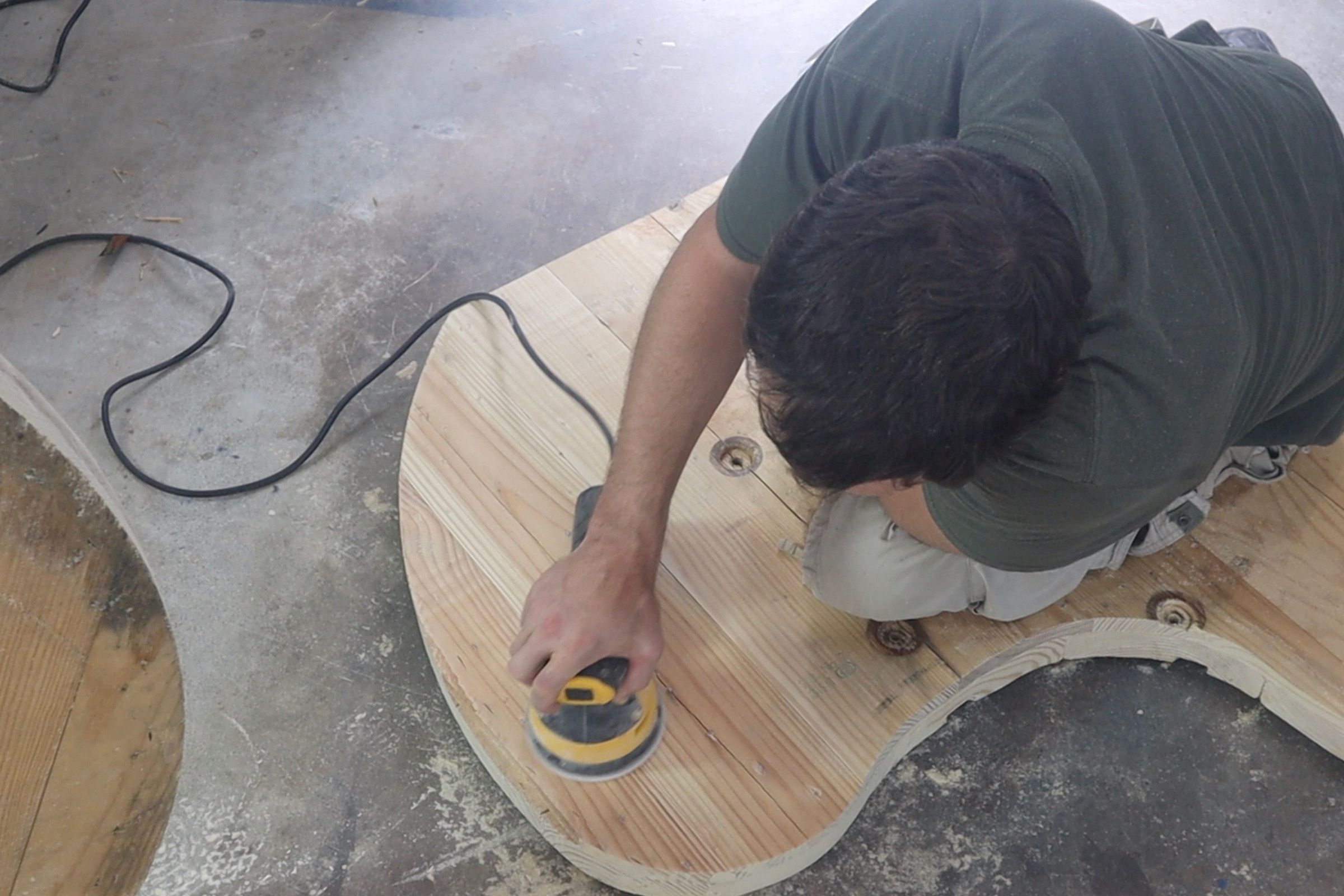 Cable Spool Pallet Bench - DIY Outdoor Seating! : 10 Steps (with ...