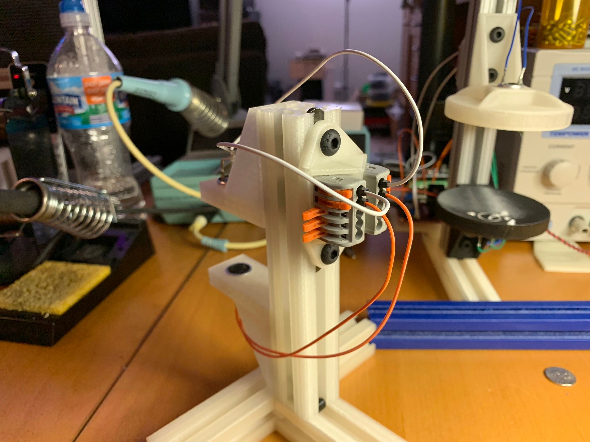 A Simple Stand for an Acoustic Levitator MiniLev : 12 Steps (with ...