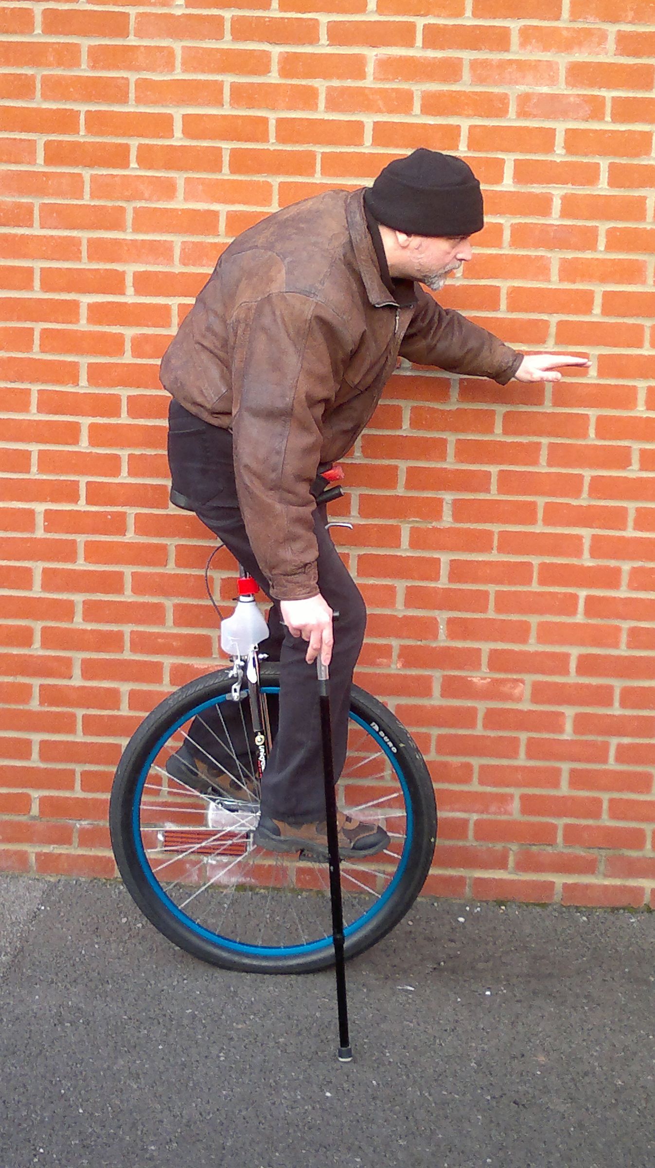 Unicycle - Tips for the Beginner and Things Importante' : 4 Steps (with ...