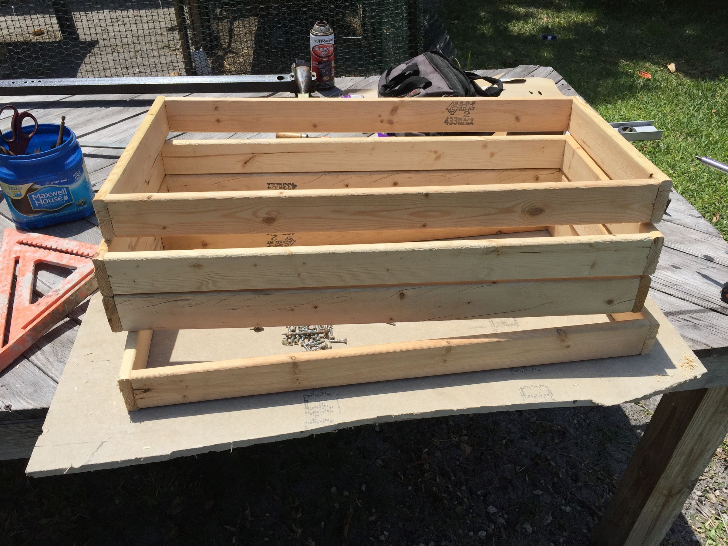 My $10 Reclaimed Climbing Vine Planter Box! : 3 Steps (with Pictures ...