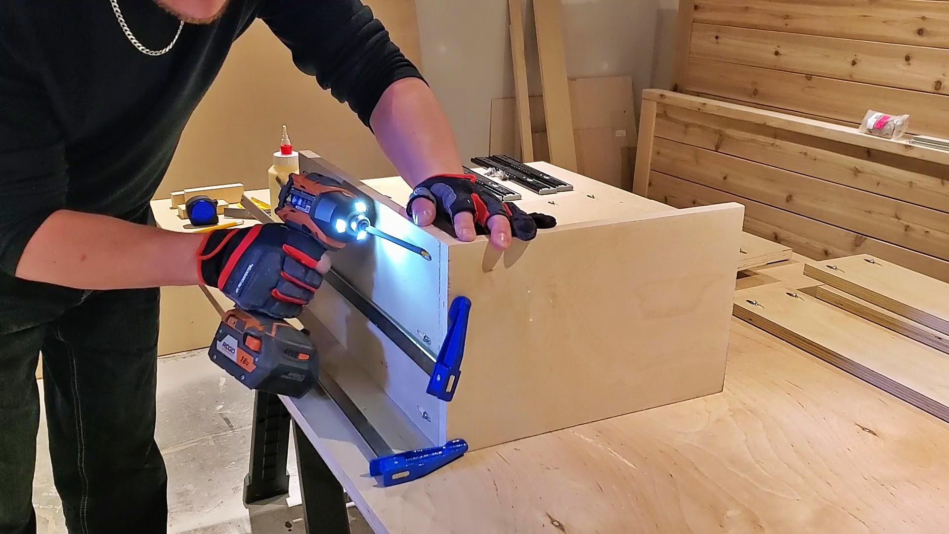 Beginners Guide to Drawers. Measure, Cut, Assemble, Mount, Finish. No ...