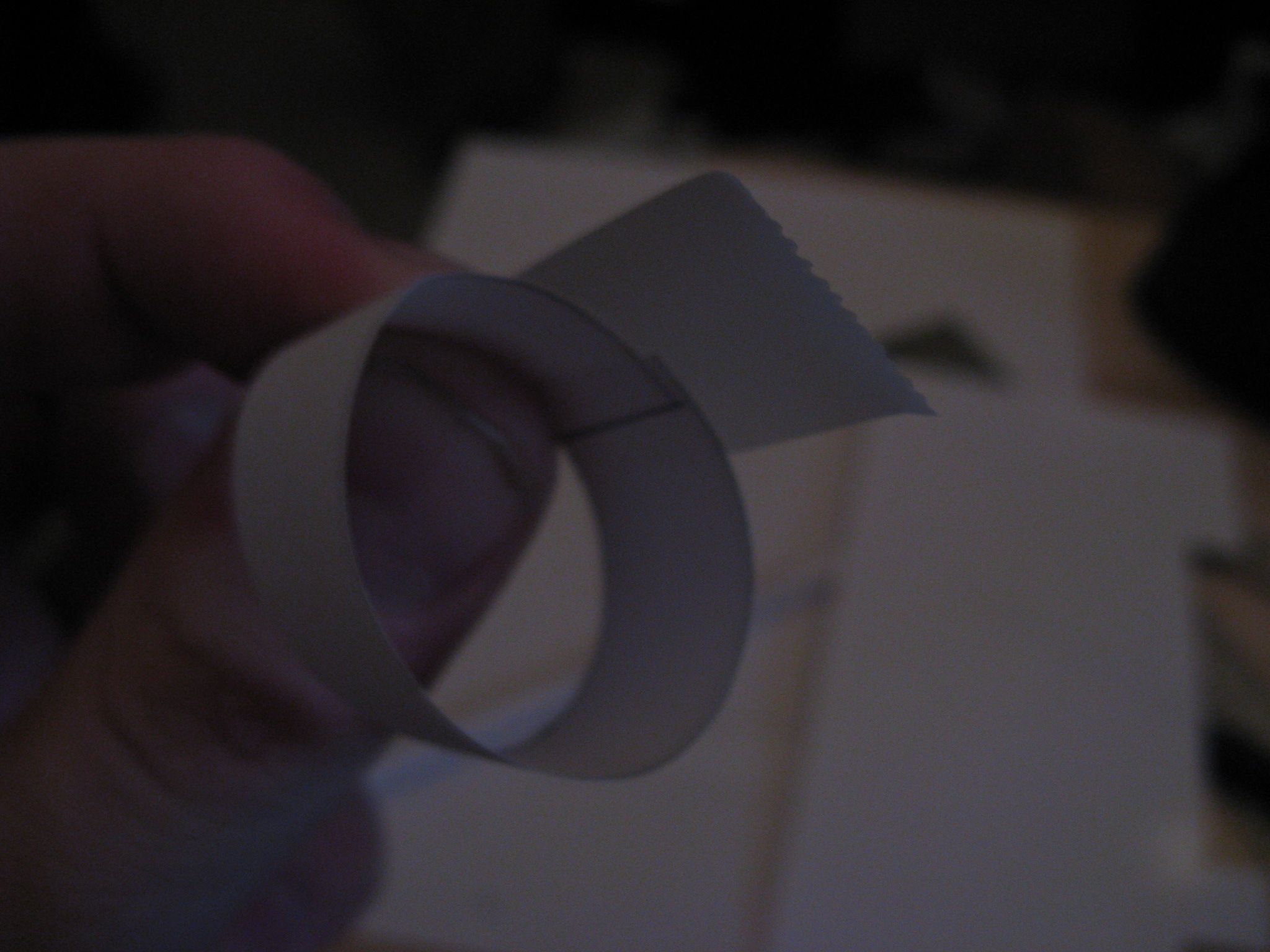 The Two Loop - Paper Airplane : 4 Steps - Instructables
