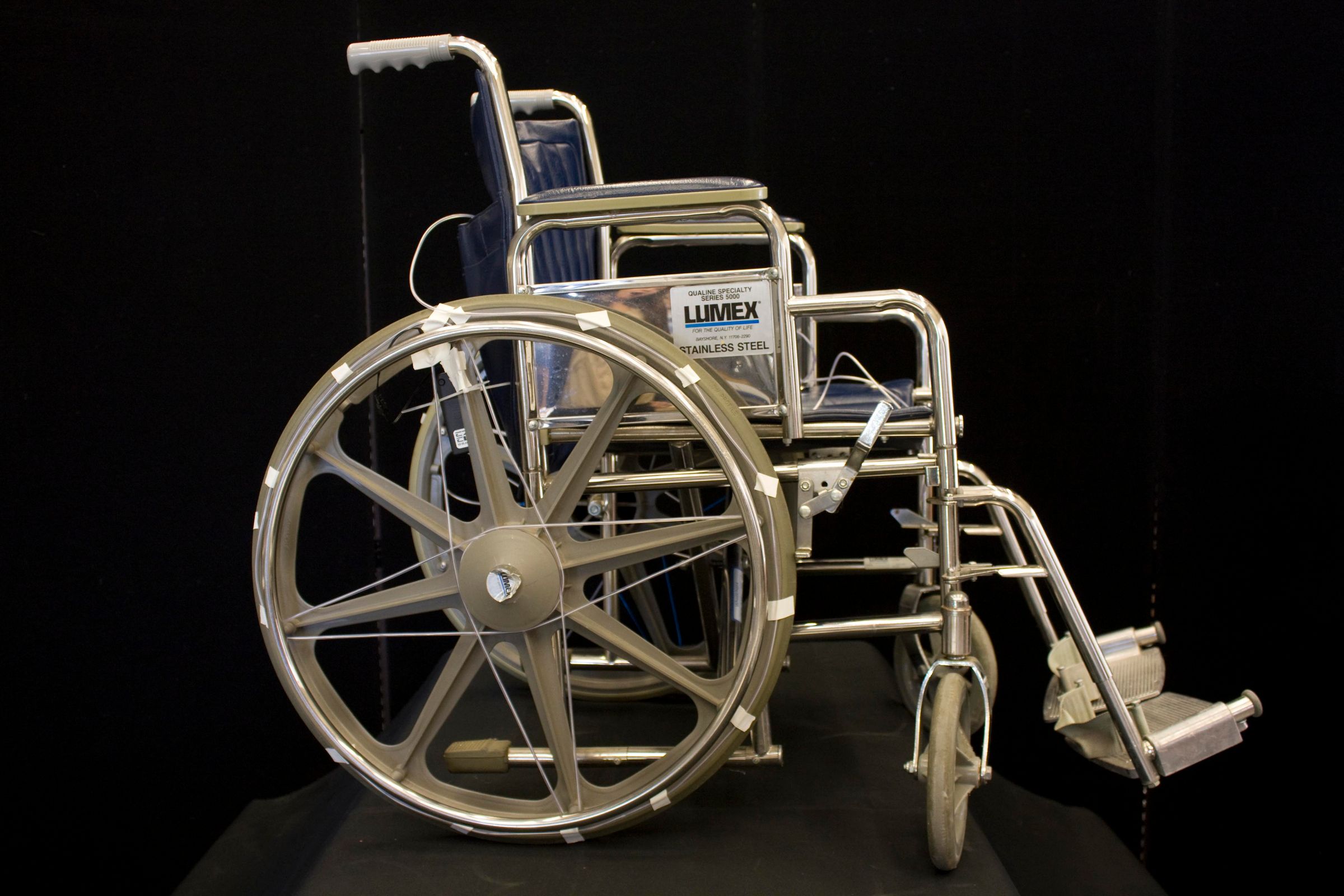 El Wire/Led Light Wheelchair Step-By-Step Tutorial : 9 Steps (with ...