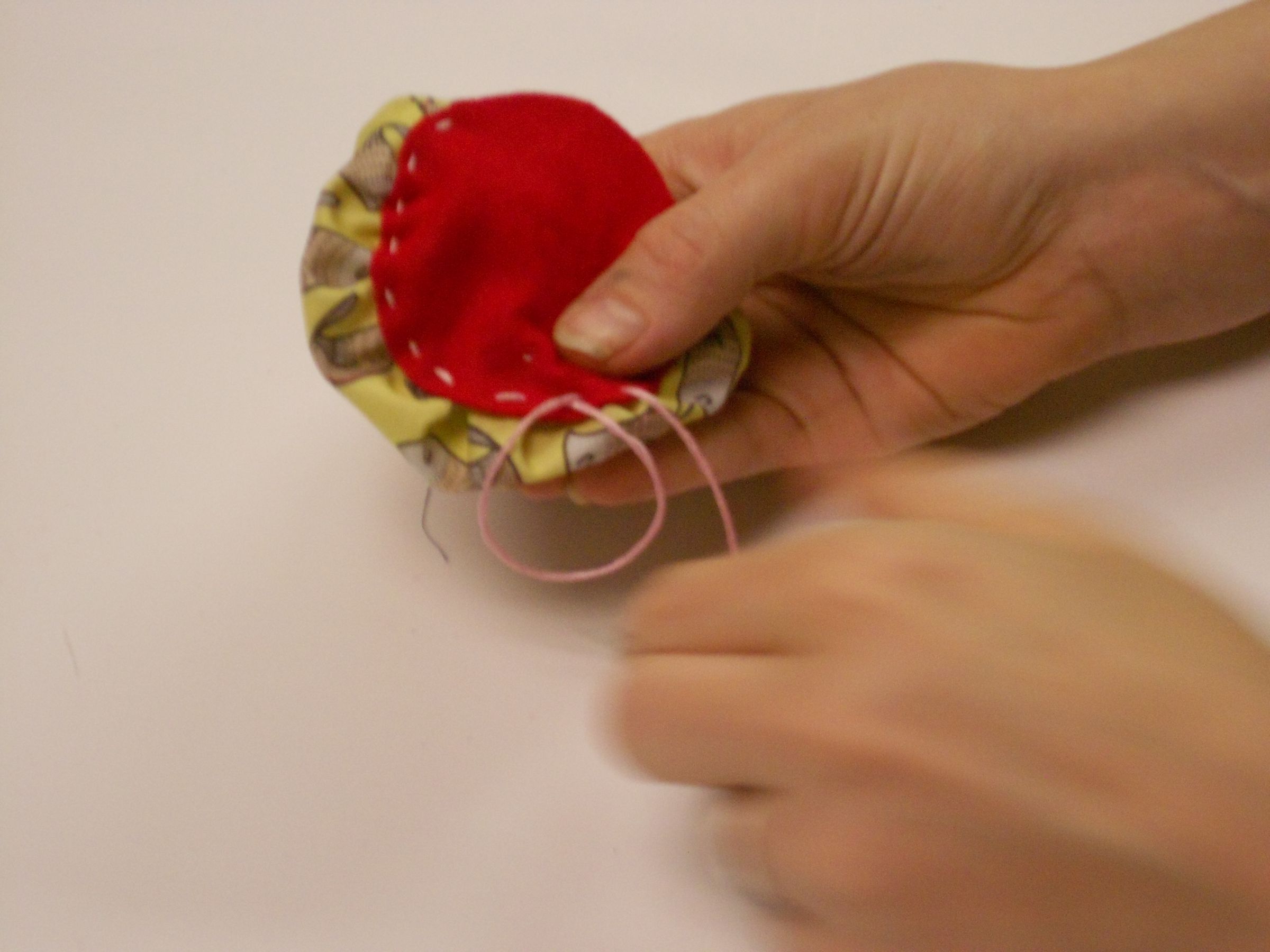 How to Make a Pin Cushion : 4 Steps (with Pictures) - Instructables