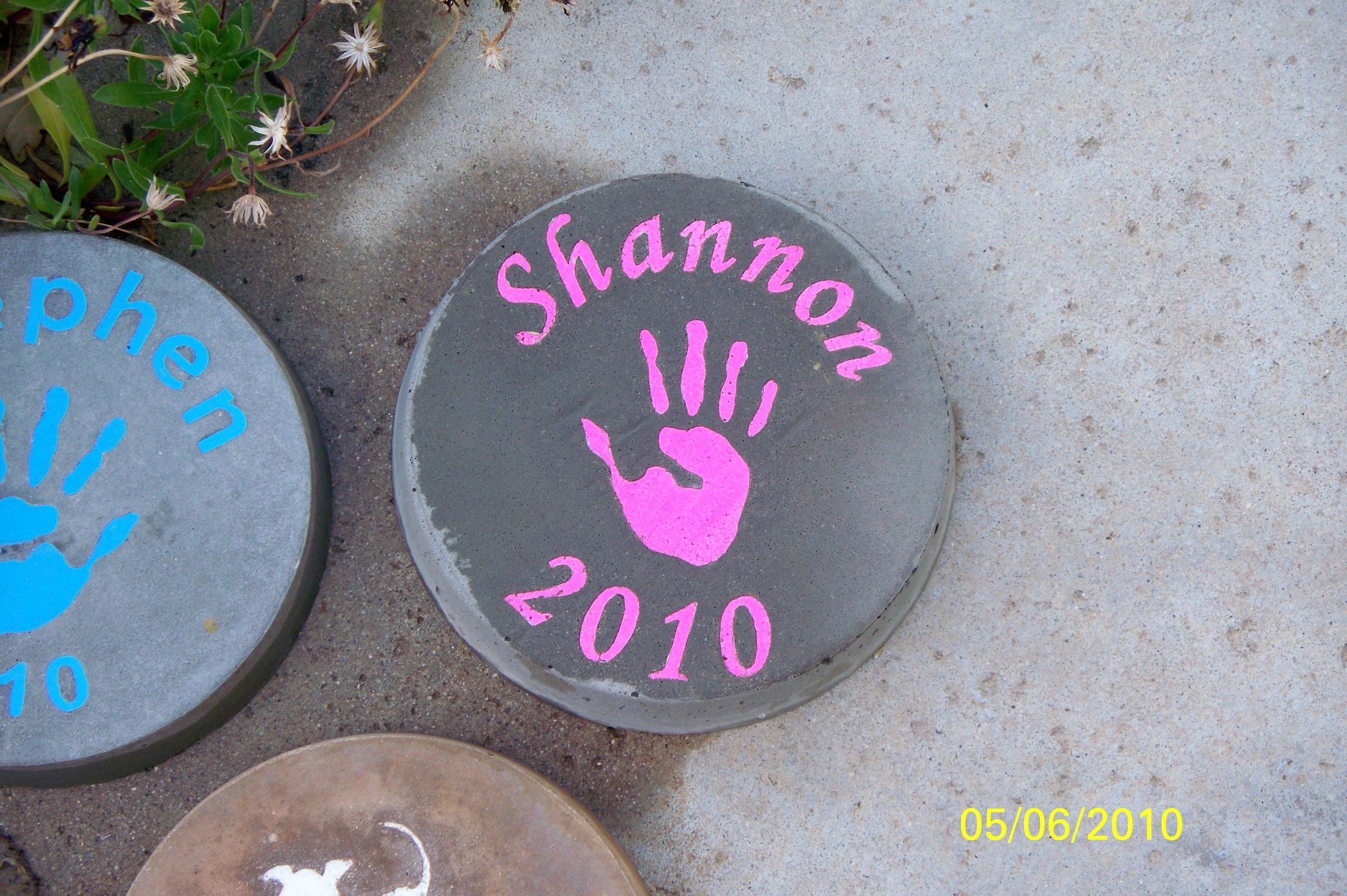 Making "Forever" Hand Print Stones : 9 Steps - Instructables
