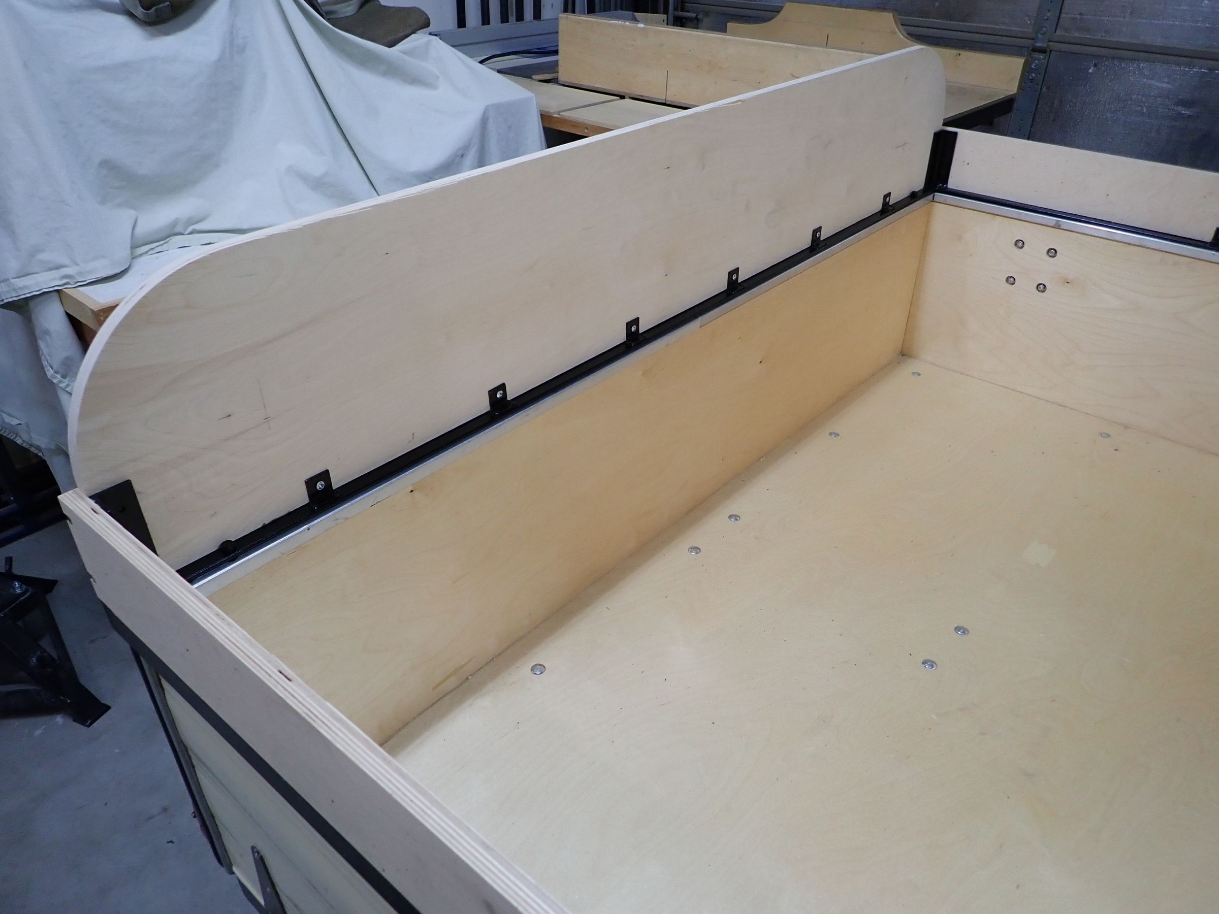 Retro-Style Camping Gear Trailer : 8 Steps (with Pictures) - Instructables