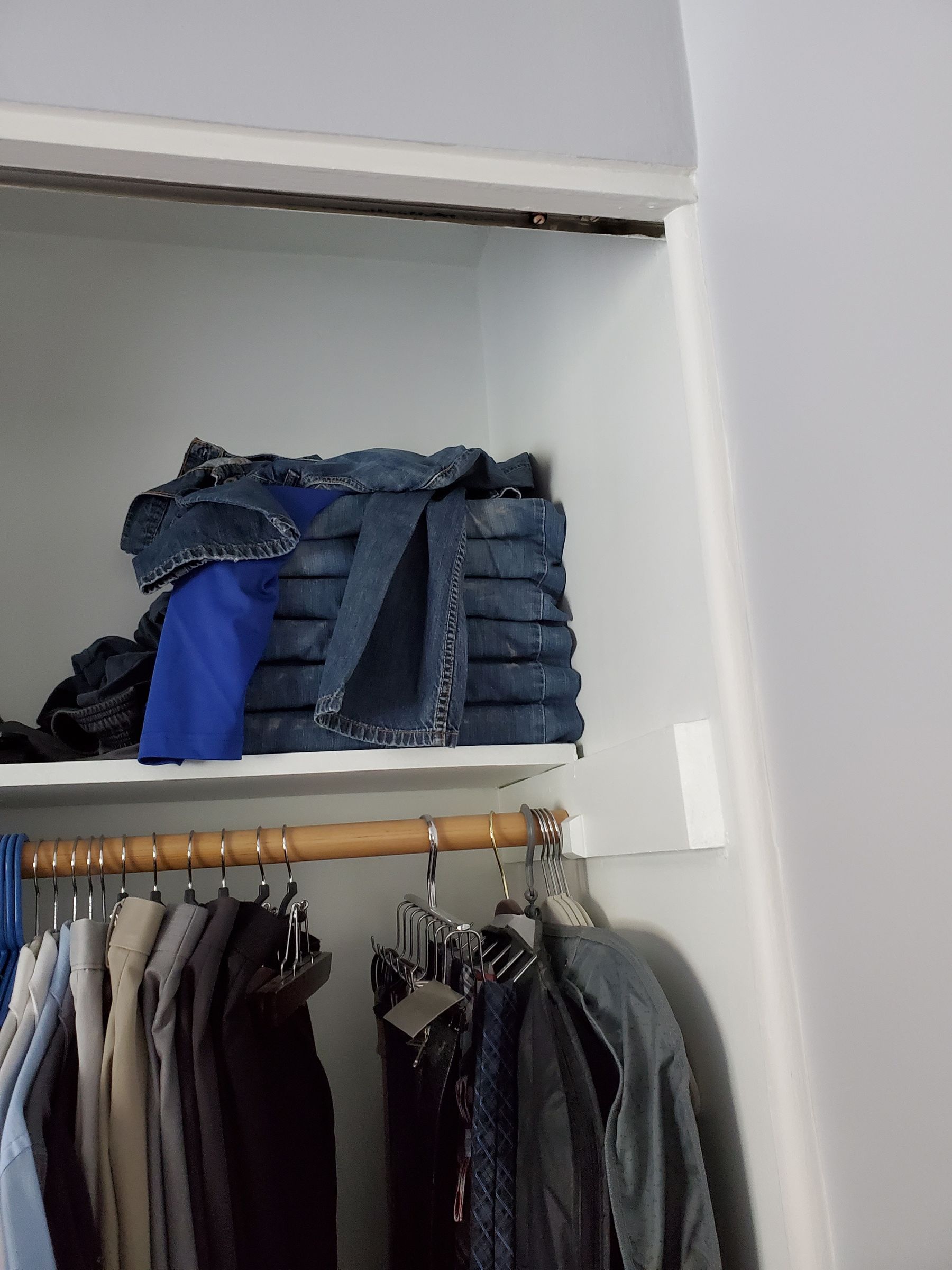 Folded Clothes Hidden Compartment : 6 Steps (with Pictures) - Instructables