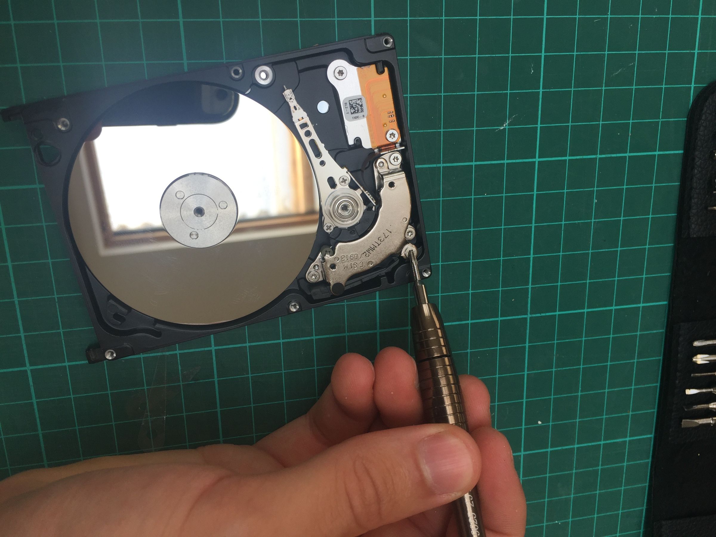 Hard Drive Clock : 12 Steps (with Pictures) - Instructables