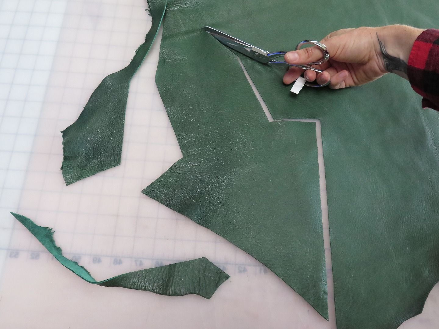 No-Sew Leather Bra : 13 Steps (with Pictures) - Instructables