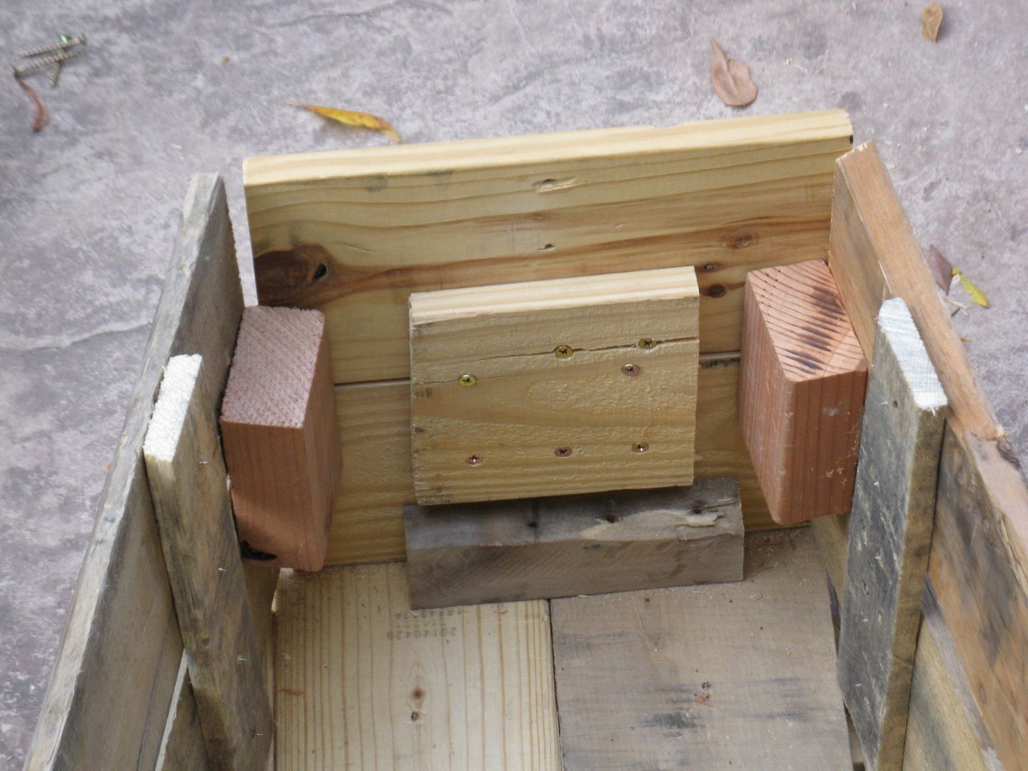 Pallet Halloween Coffin Decoration : 4 Steps (with Pictures ...