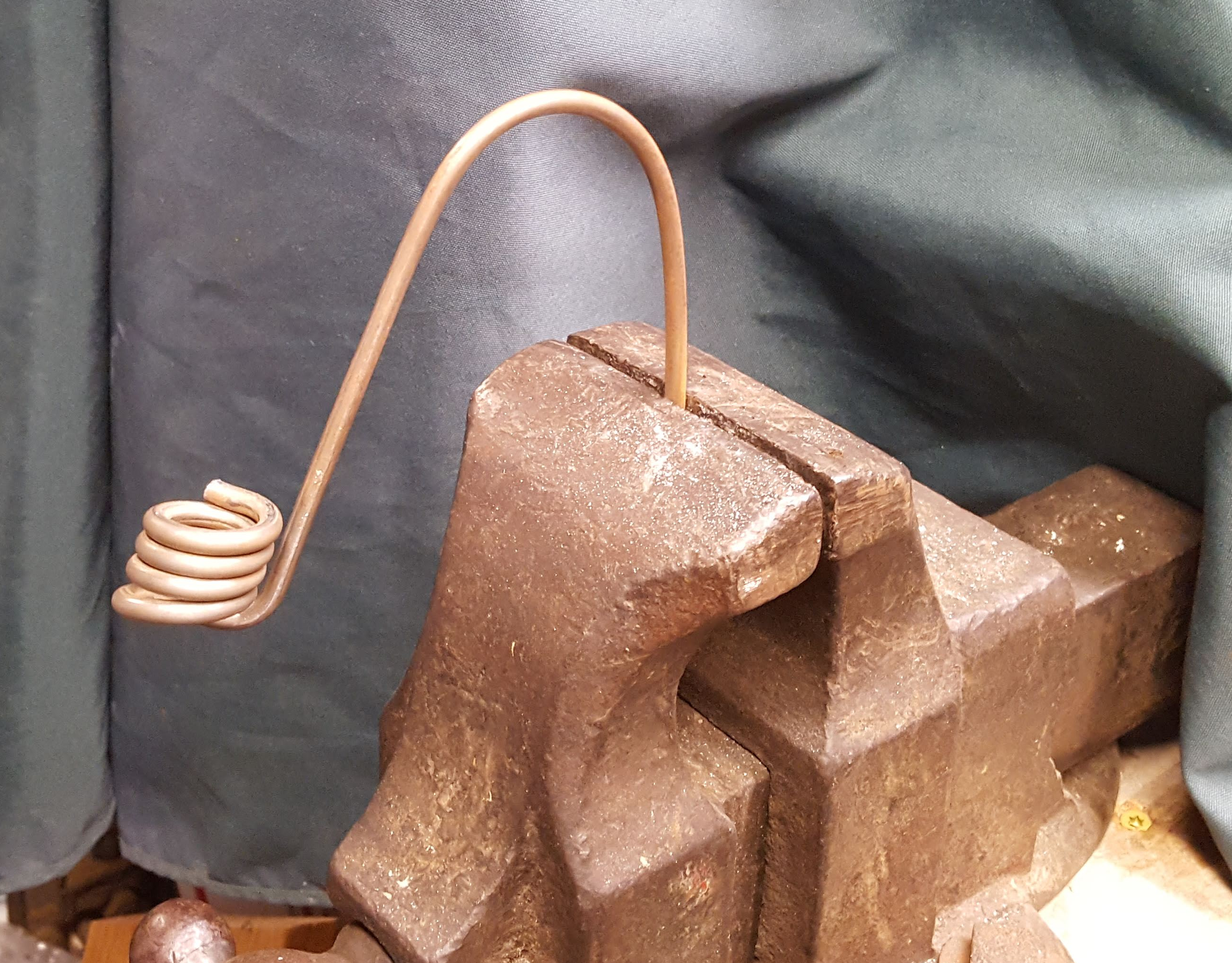 Reach-Hook in Minutes! : 8 Steps (with Pictures) - Instructables