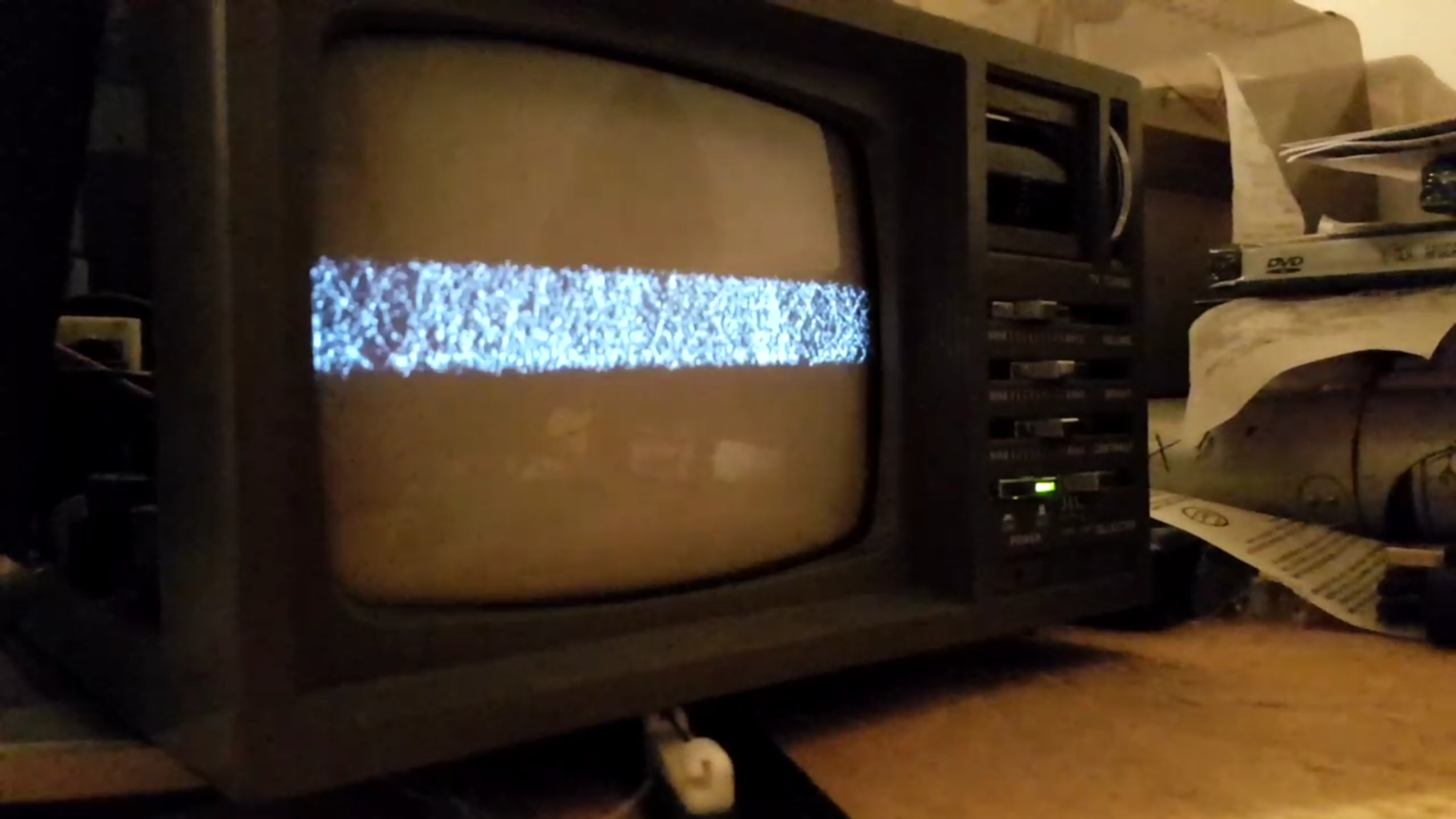How To: Make a CRT TV Into an Oscilloscope : 4 Steps - Instructables