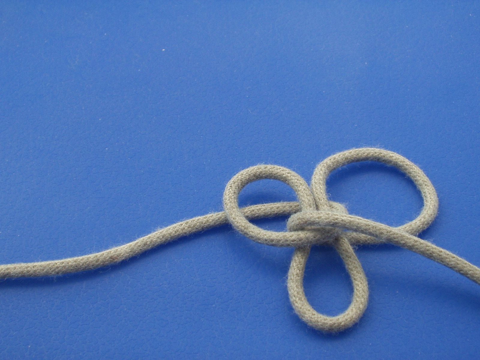 ABOK 782 - Two Strand Diamond Knot : 8 Steps - Instructables