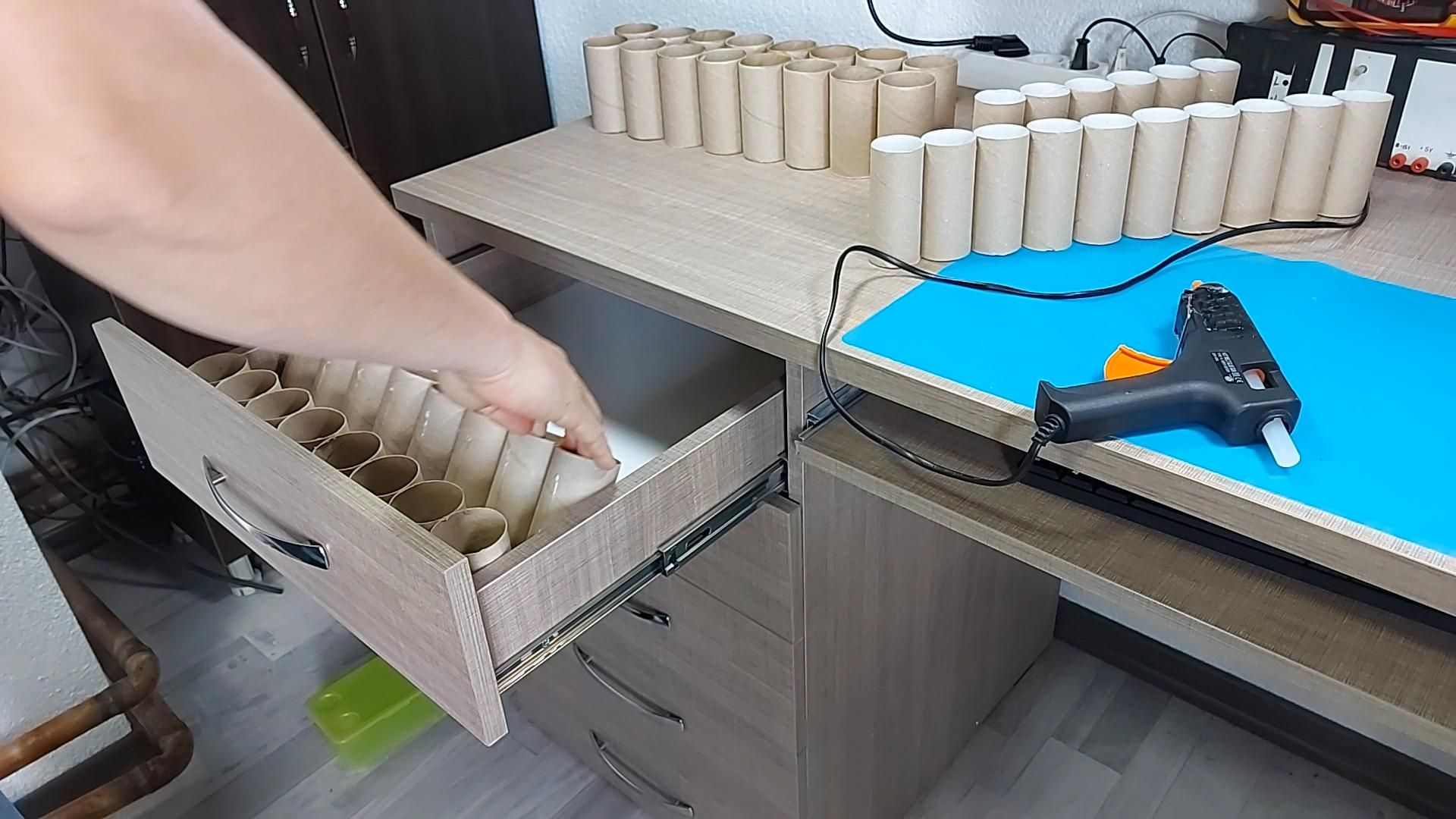 Super Simple DIY Cable Organizer System for Drawers From Toilet Rolls ...