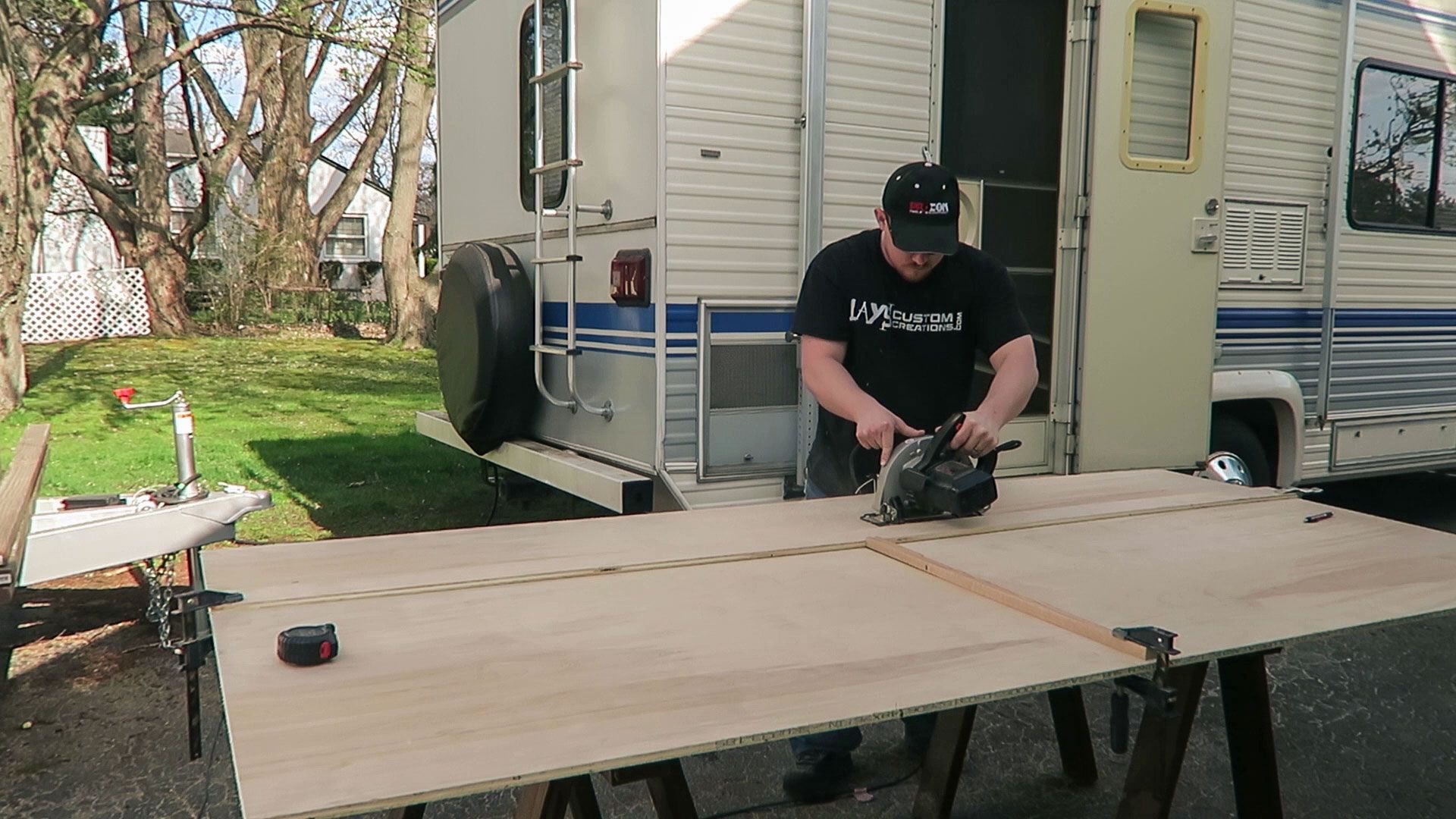 Perfect Cuts With a Circular Saw Guide : 5 Steps (with Pictures ...
