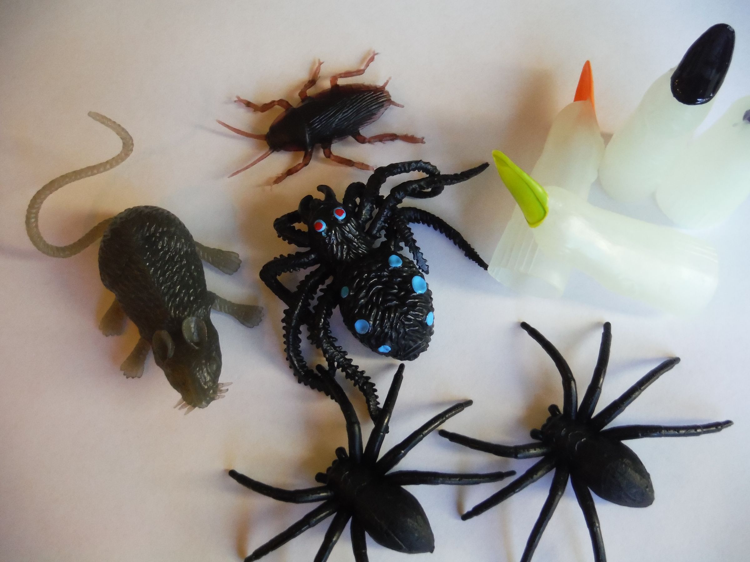 How to Make (edible) Creepy Things Encapsulated in Gelatin : 10 Steps ...