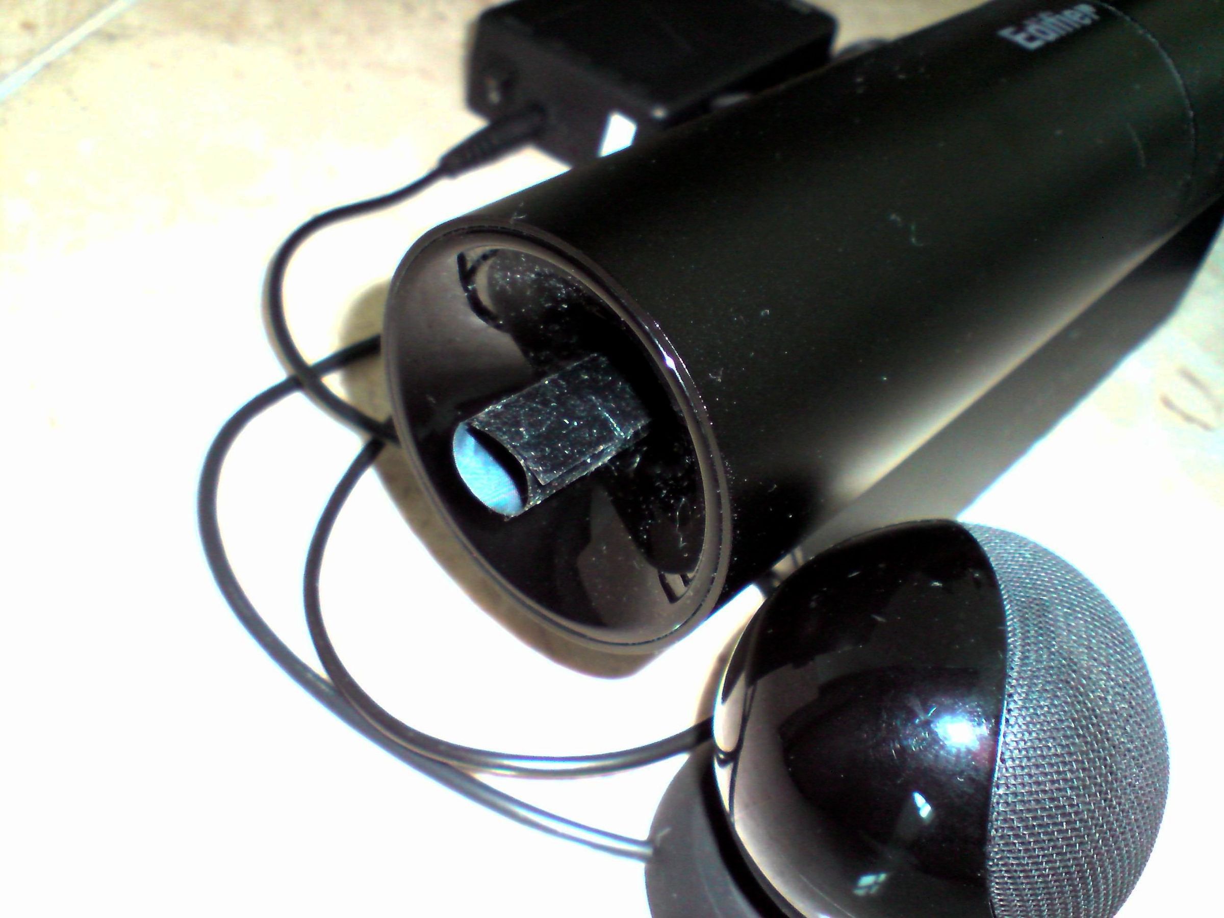 Battery-powered Bluetooth 2.1 Speakers! - Instructables