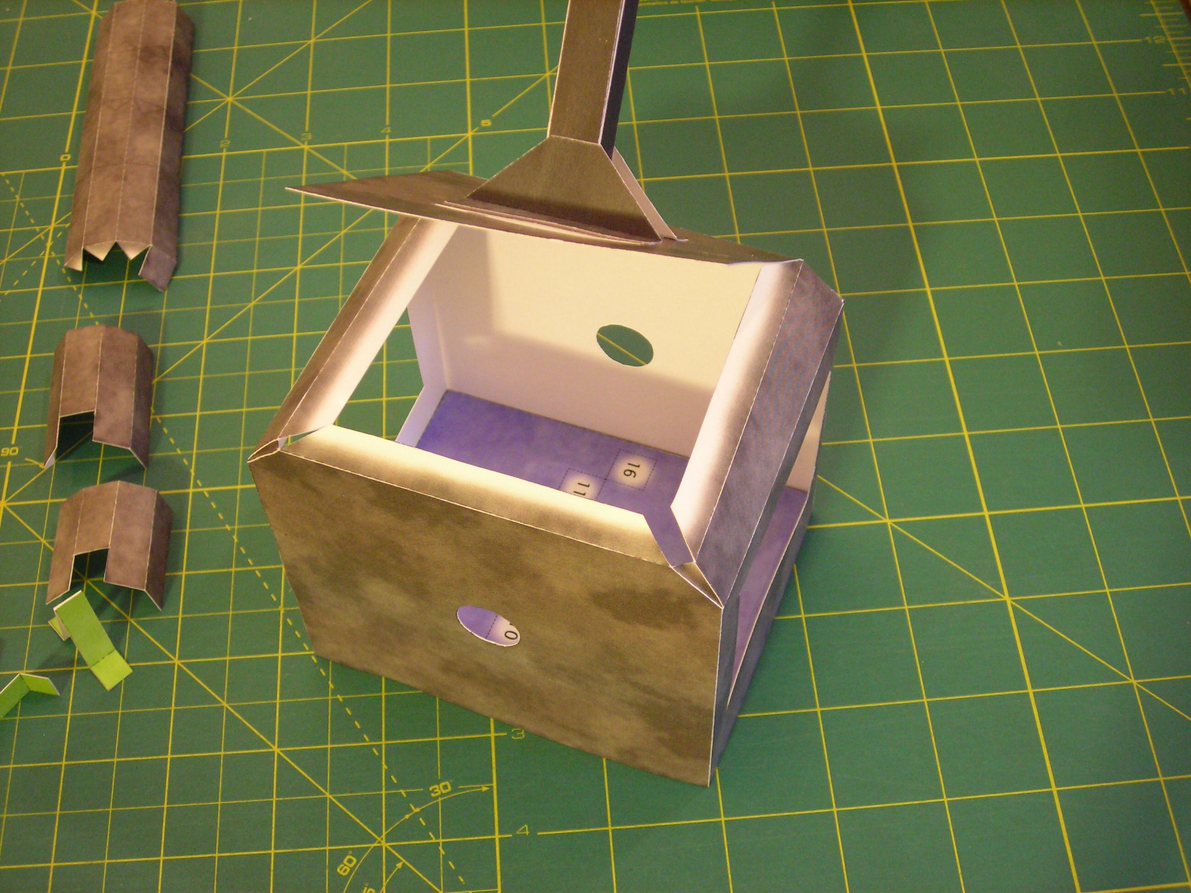 Walking Papercraft Mech Warrior : 20 Steps (with Pictures) - Instructables