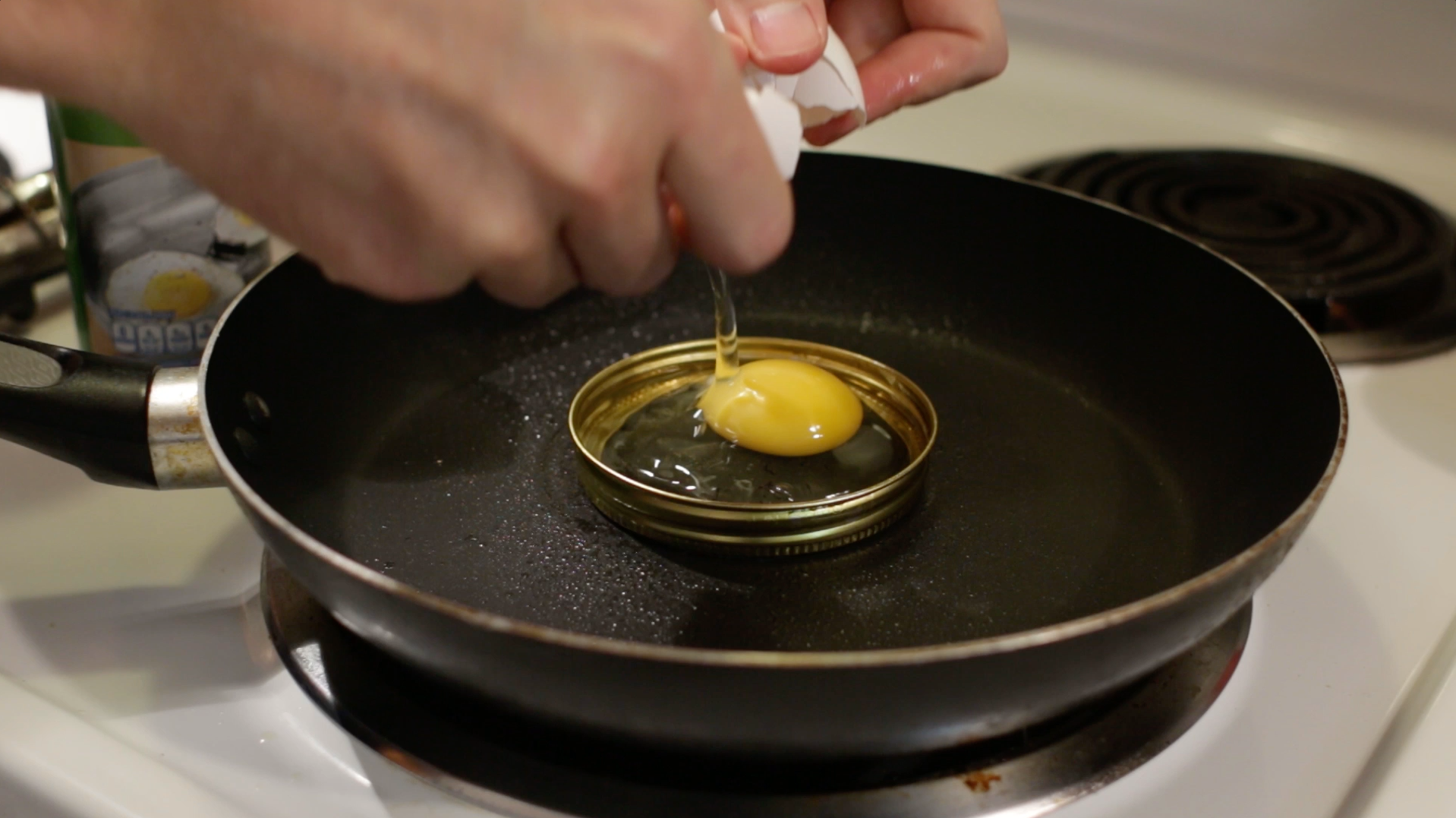Cooking Eggs With Mason Jar Lid Rings - Kitchen Hack : 6 Steps (with ...