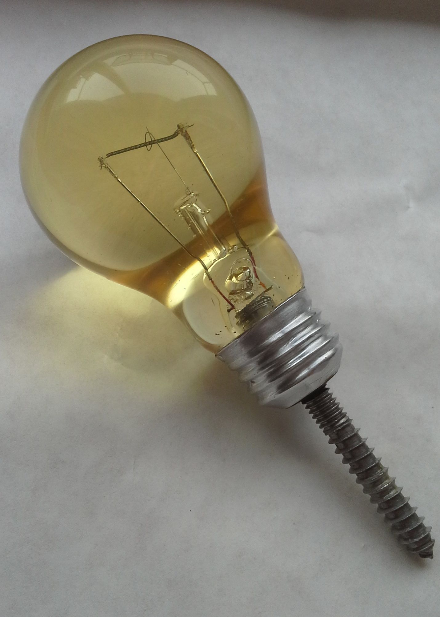 THE ULTIMATE LIGHT BULB WALL HOOK : 11 Steps (with Pictures ...