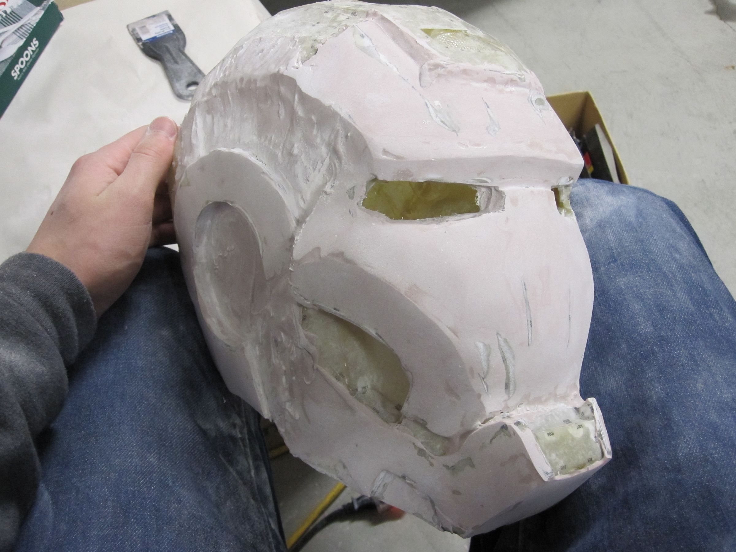 Iron Man War Machine Helmet : 8 Steps - Instructables